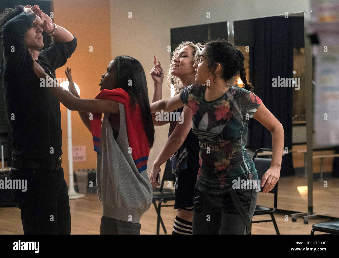 STAR, l-r: Benjamin Bratt, Ryan Destiny, Jude Demorest, Brittany O ...