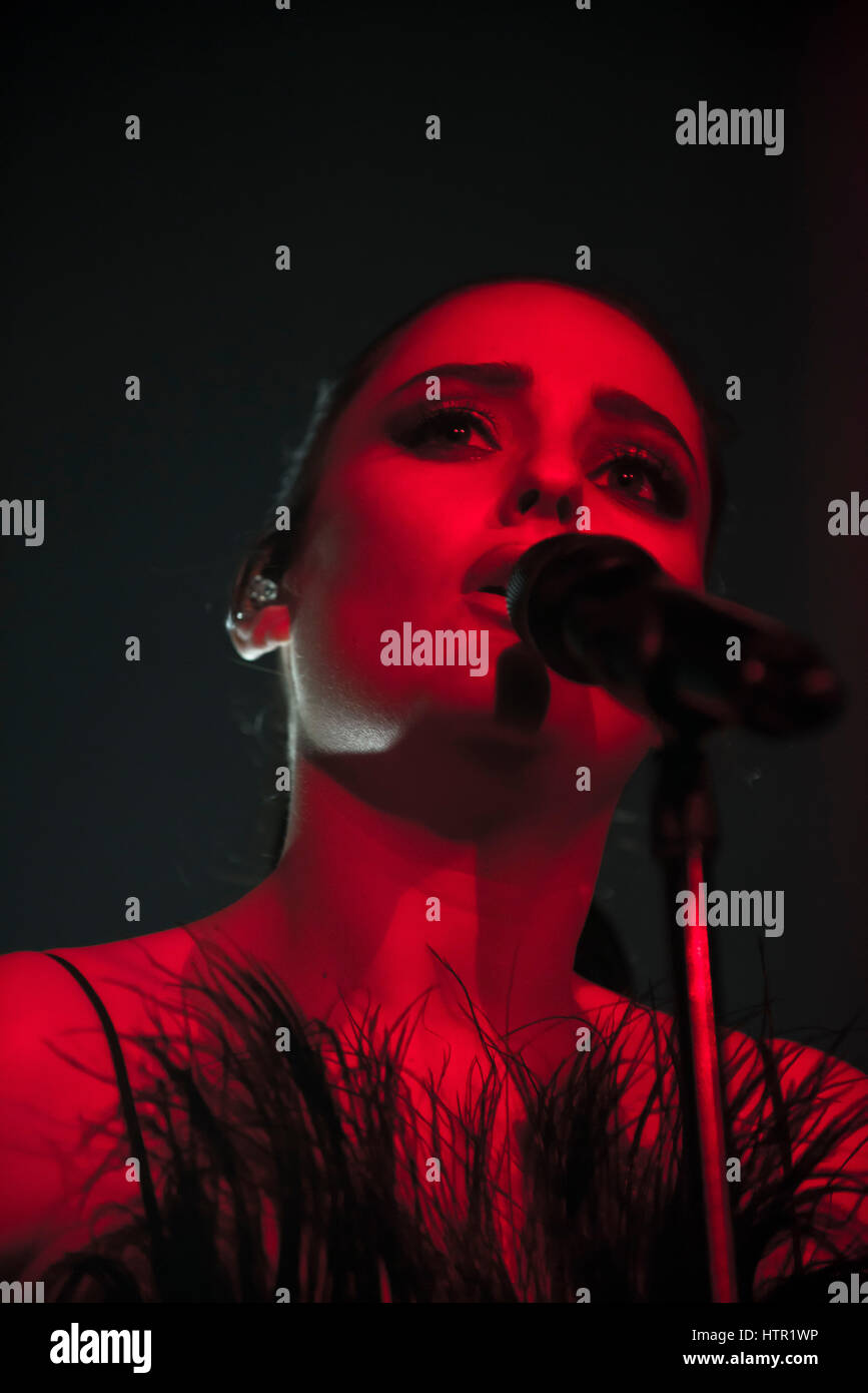 Jillian rose banks hi-res stock photography and images - Alamy