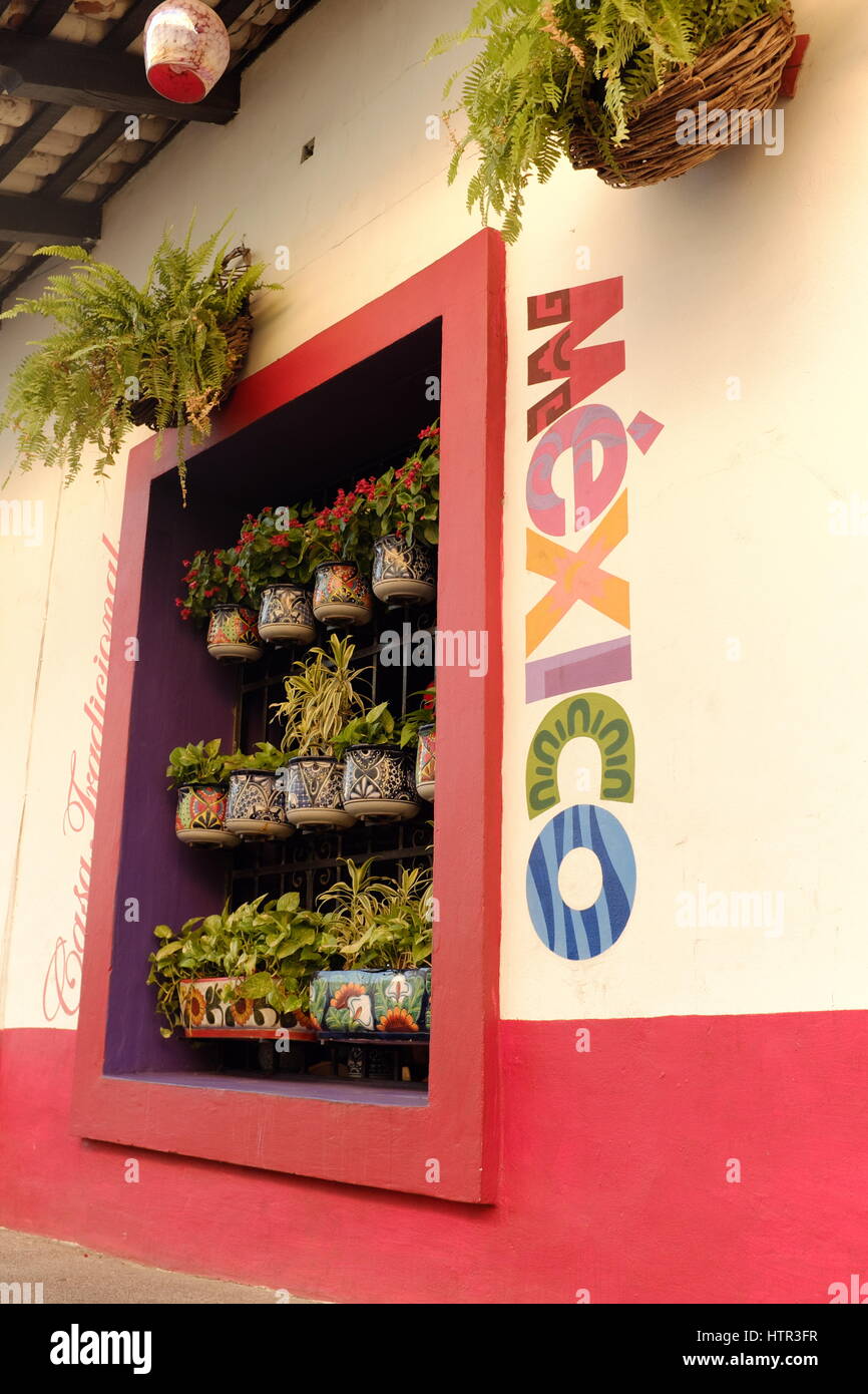Mexico name painted on side of wall Stock Photo - Alamy