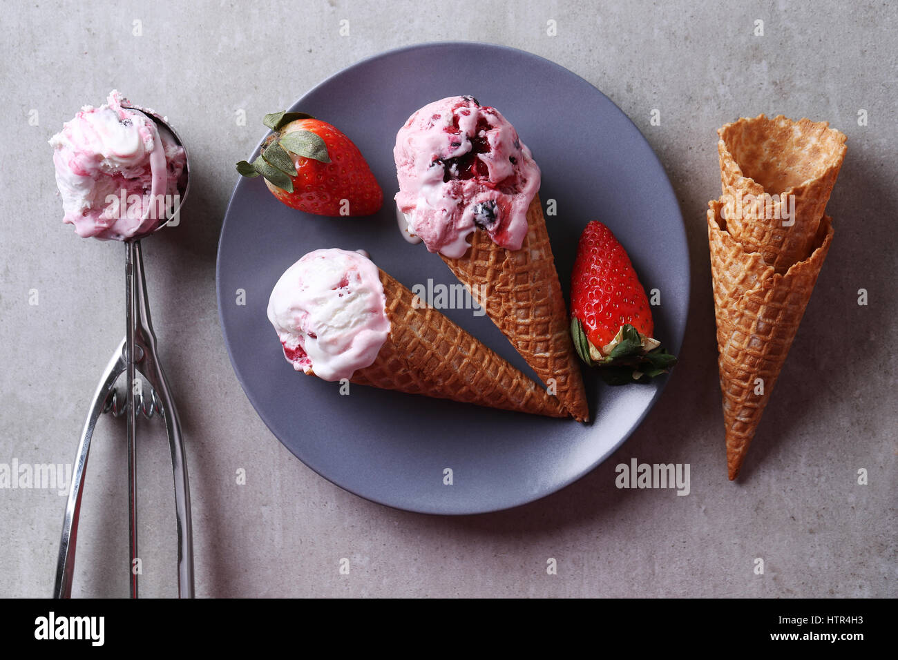 Ice cream cone Stock Photo - Alamy