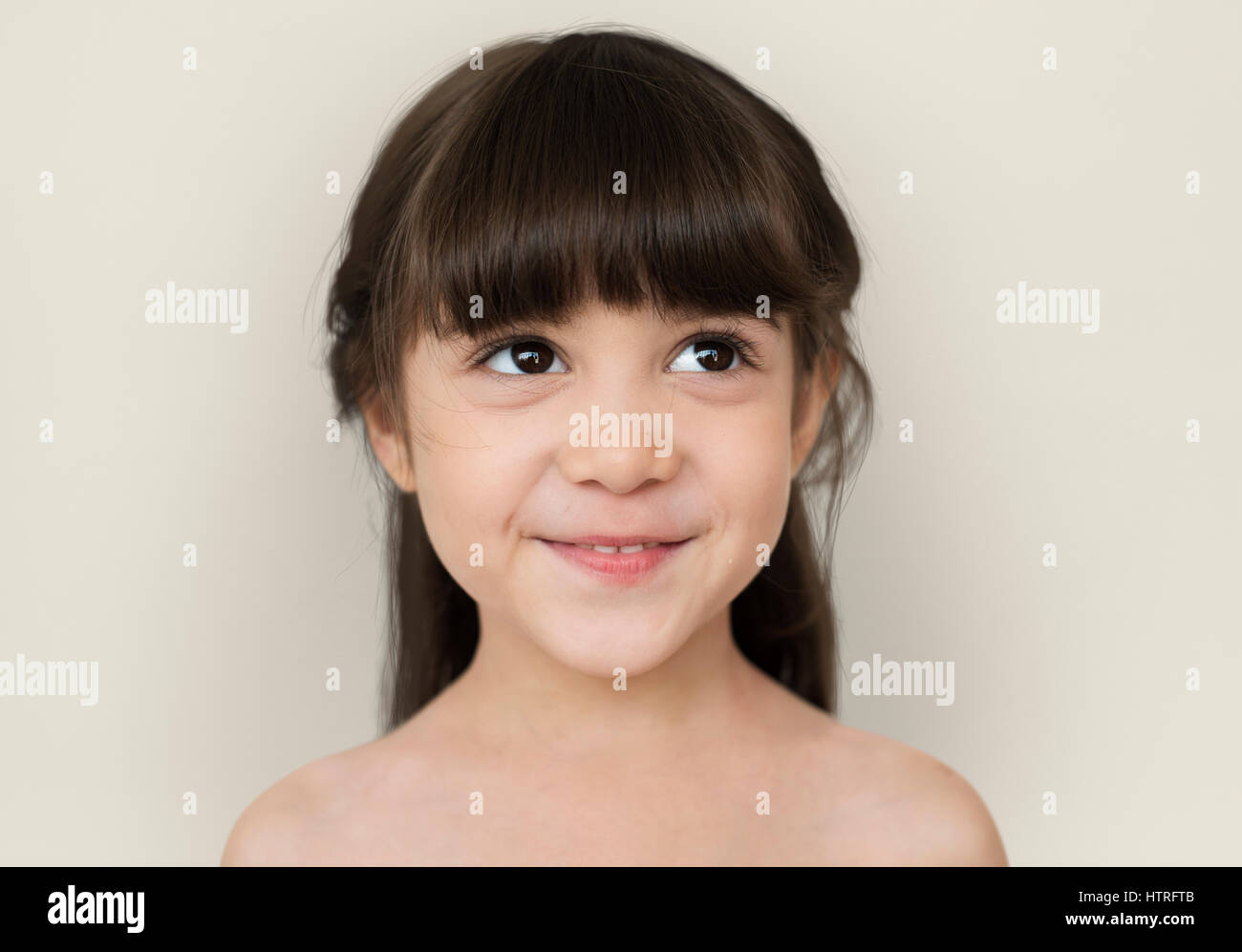 Little Girl Smiling Bare Chested Stock Photo - Alamy