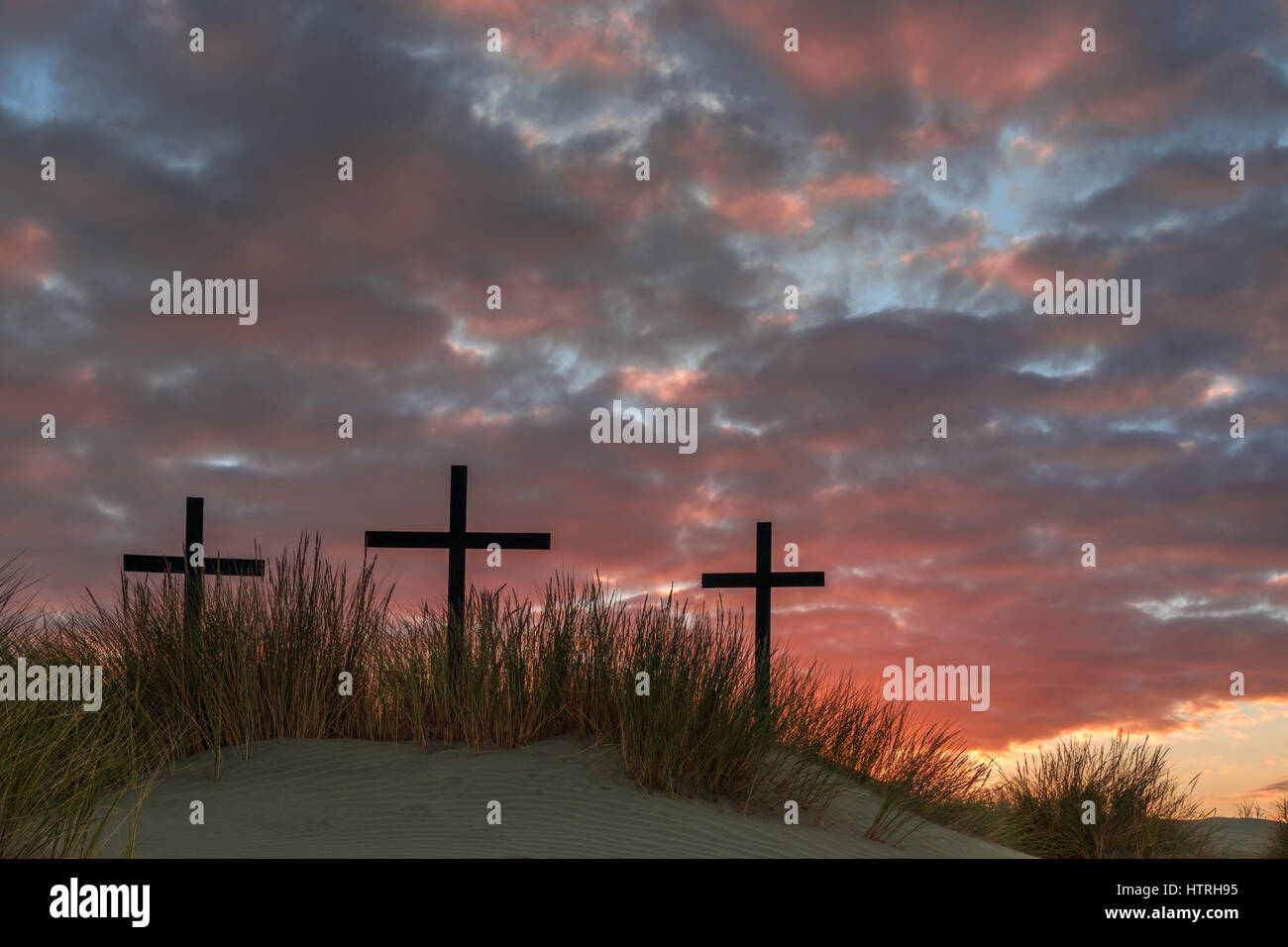 Three crosses and silhouette hi-res stock photography and images - Alamy