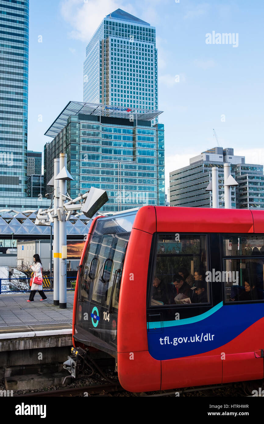 Dlr ttrain at platform hi-res stock photography and images - Alamy