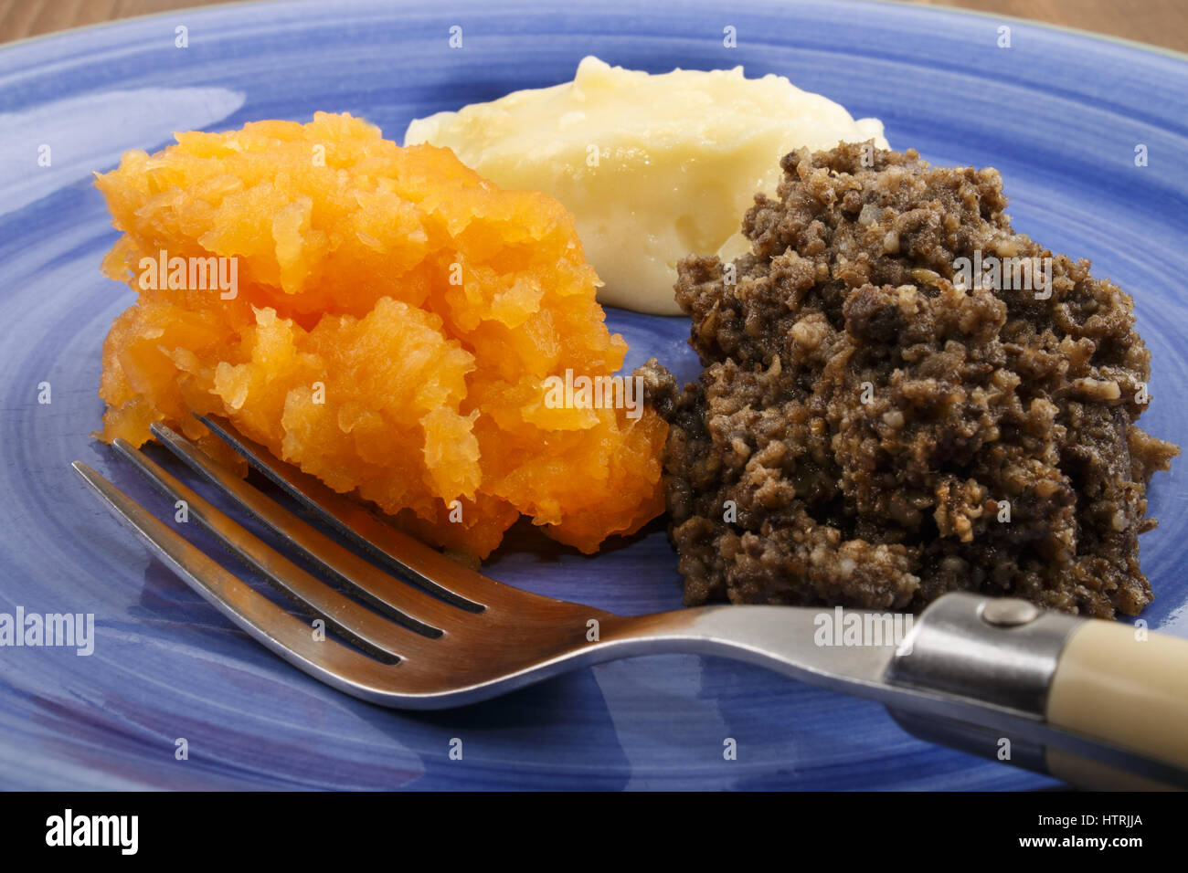 Haggis on a plate hi-res stock photography and images - Alamy