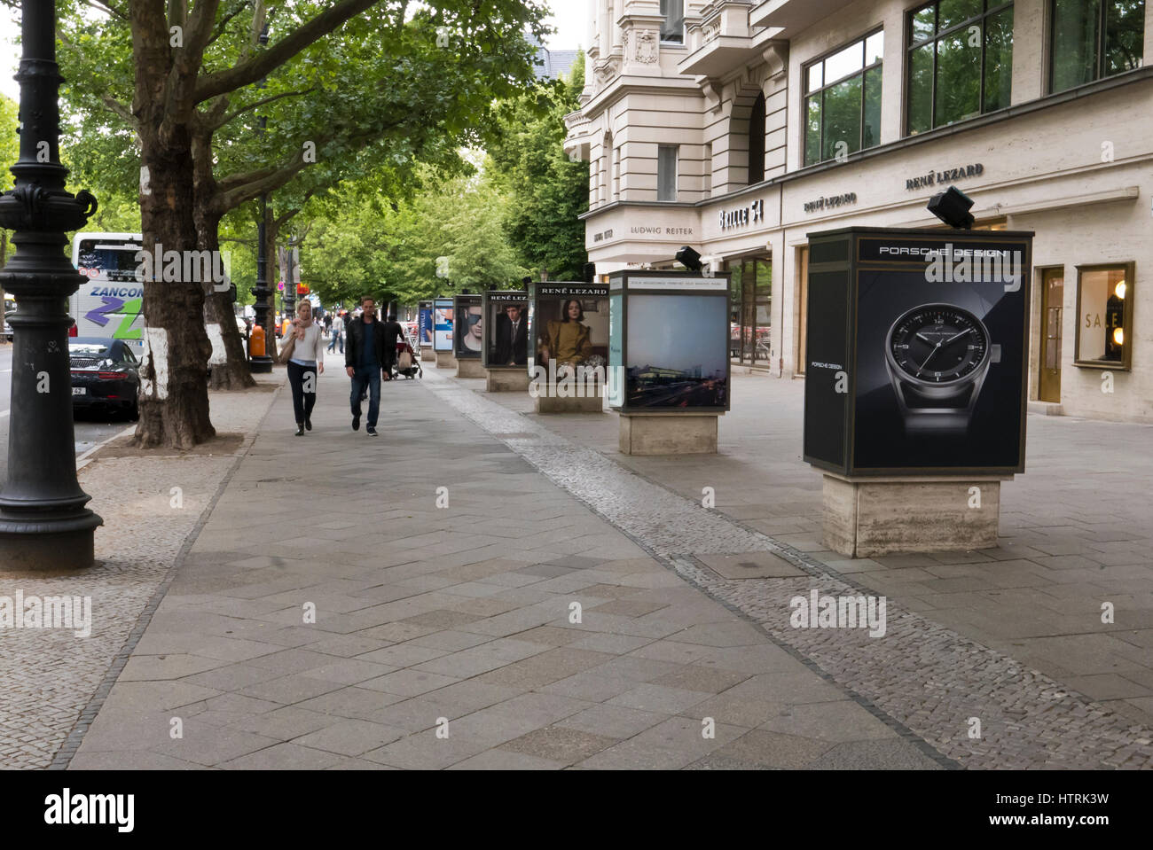 Display cabinets hi-res stock photography and images - Alamy