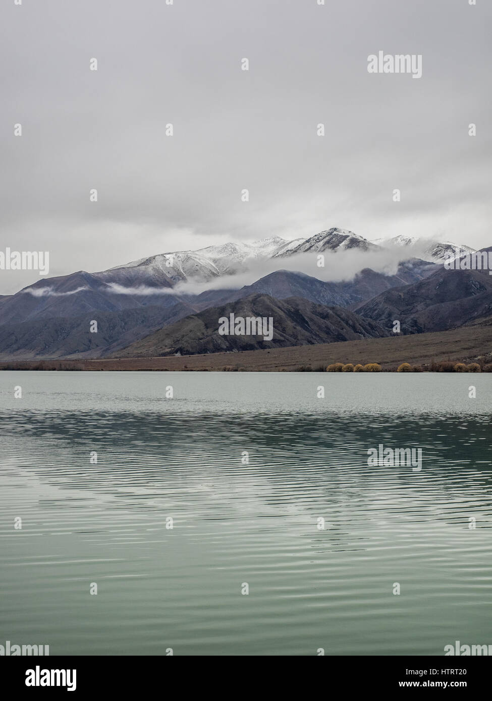 Lake Aviemore Man-made hydro lake, part of the Waitaki hydroelectric ...