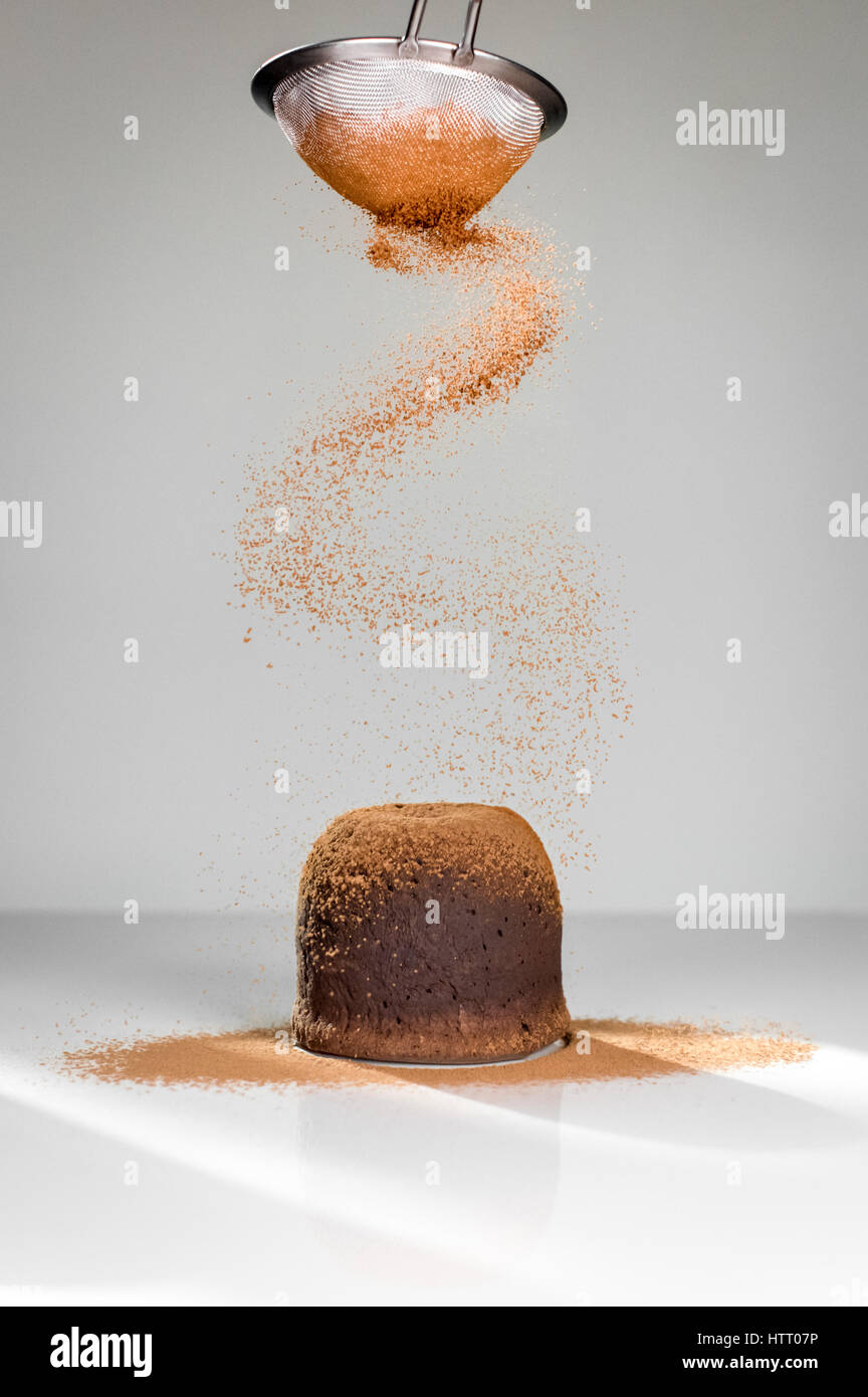 Fondant cake hi-res stock photography and images - Alamy