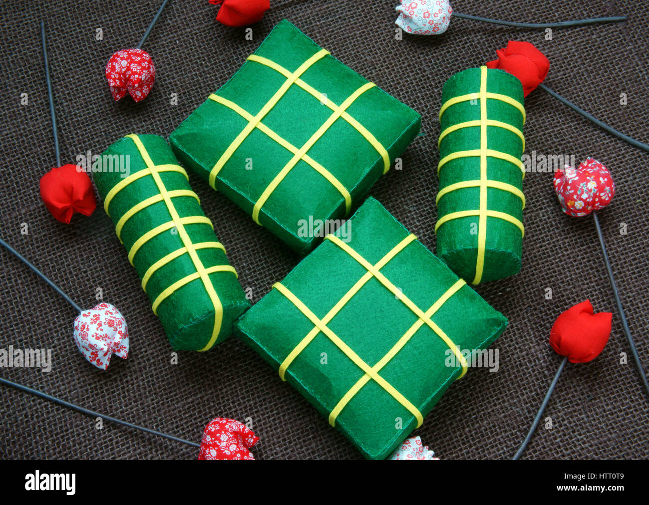 Vietnamese food, banh chung, banh tet are traditional eating on Tet ...