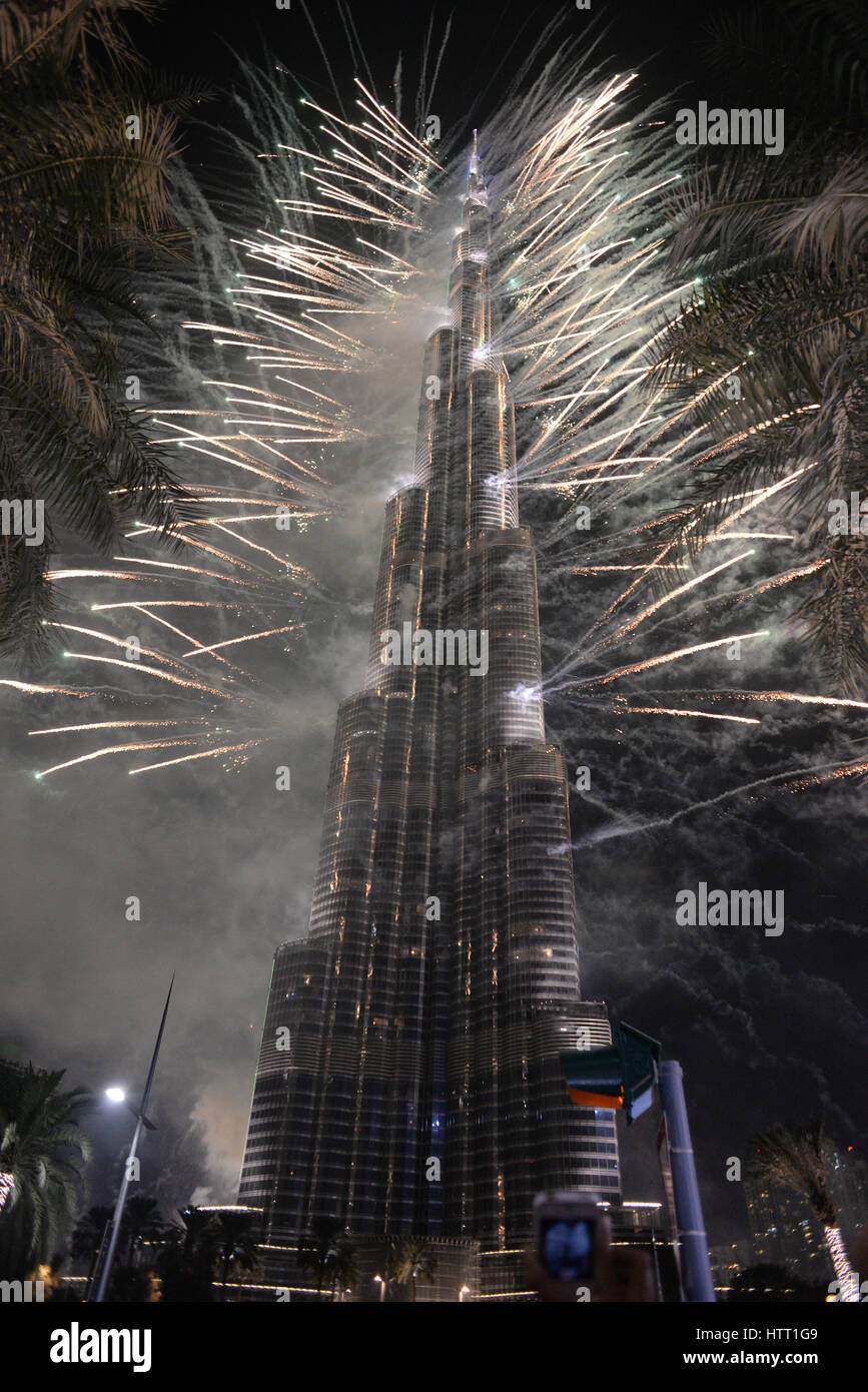 Dubai's Most Expensive Fireworks Ever 'watched By 200,000, 60% OFF