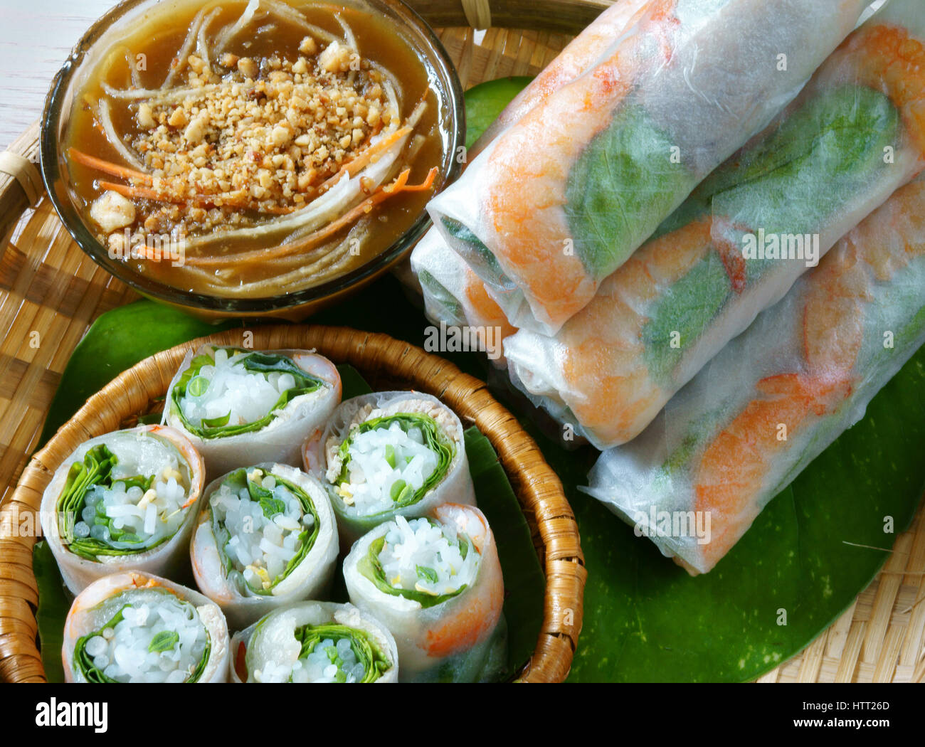 Vietnamese food, goi cuon is street food, roll that delicious, wrapped ...
