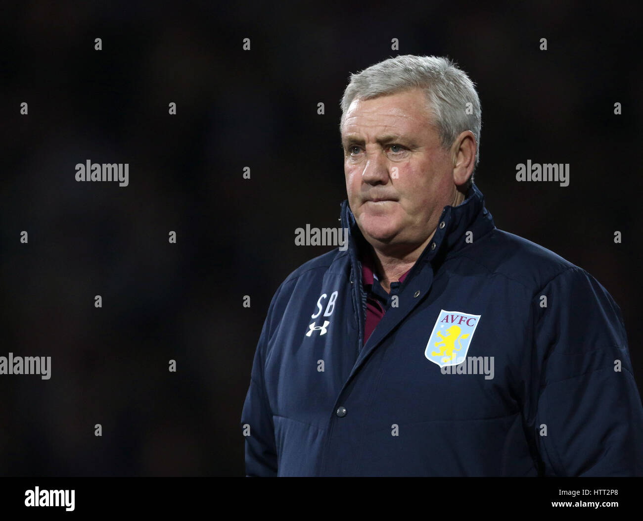 Huddersfield manager steve bruce hi-res stock photography and images ...