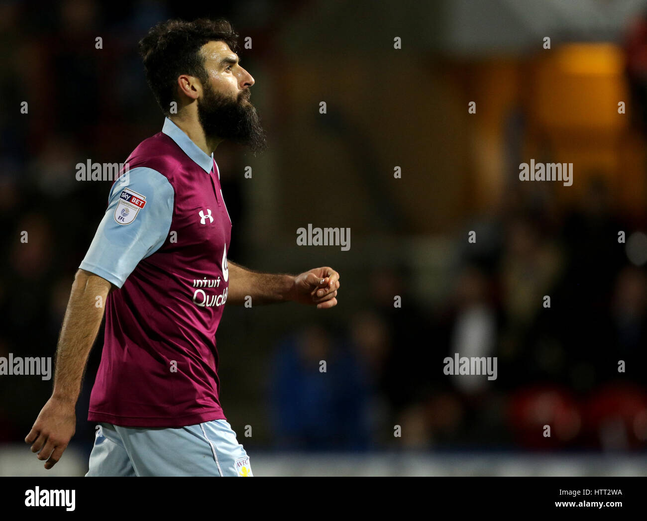 Aston Villa's Mile Jedinak Stock Photo - Alamy