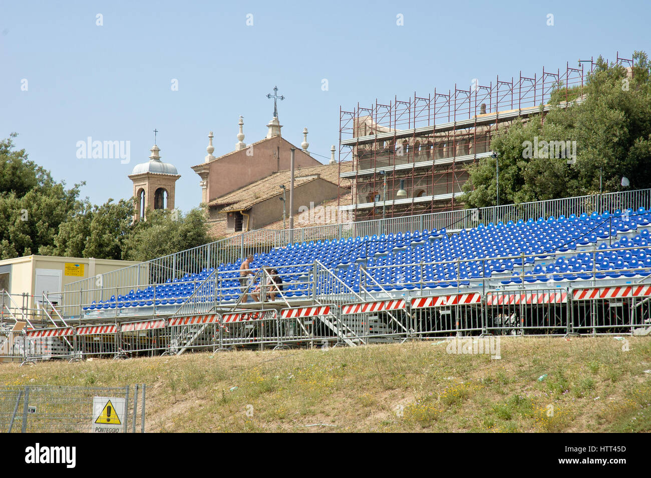 Live 8 concert 2005 hi-res stock photography and images - Alamy