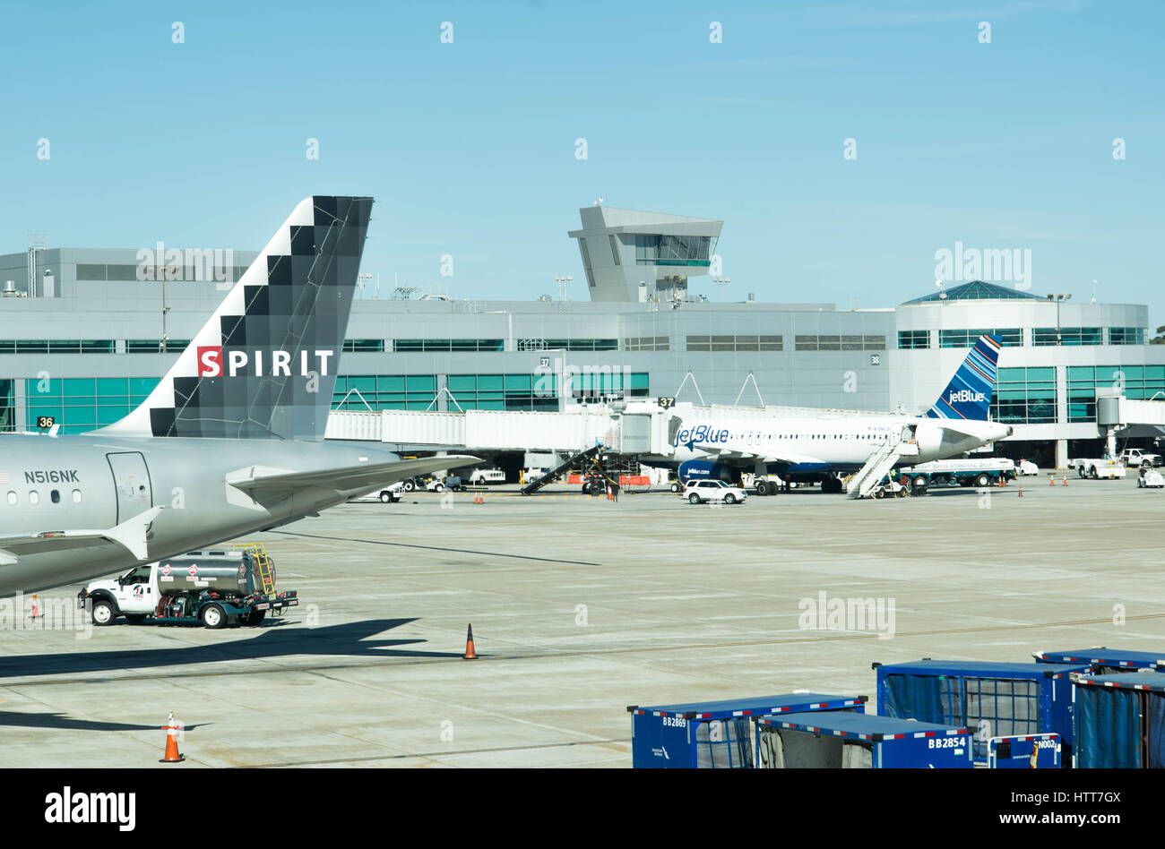 Airplanes on the ramp at San Antonio airport Stock Photo - Alamy