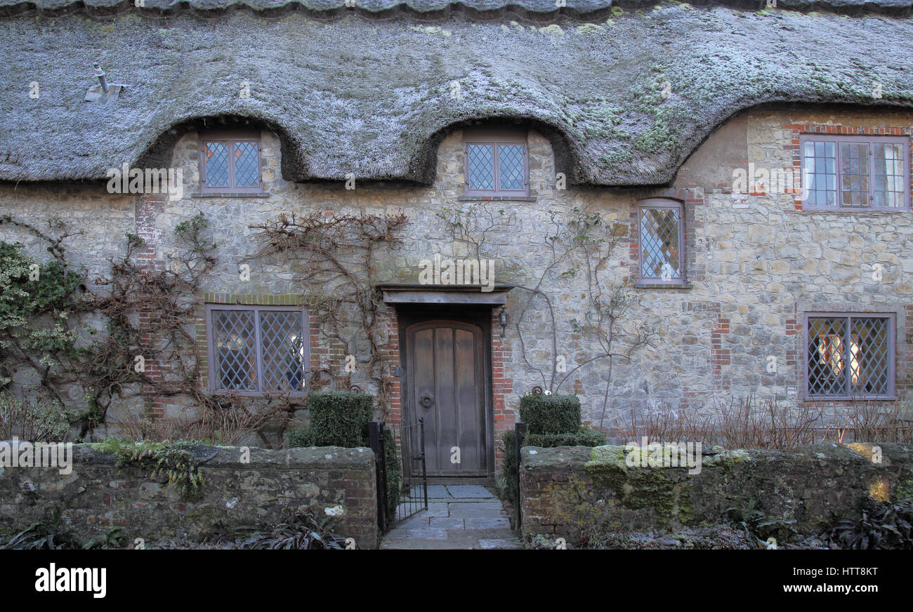 thatched in the west sussex village of amberley Stock Photo - Alamy