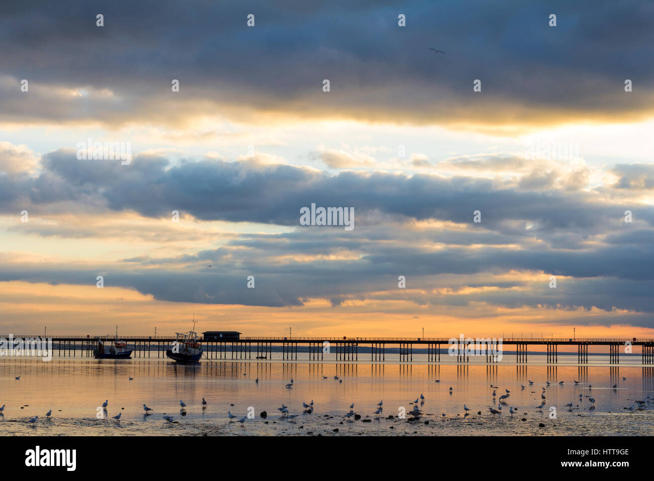 Beautiful sunset at Southend-on-Sea late September 2014 Stock Photo - Alamy