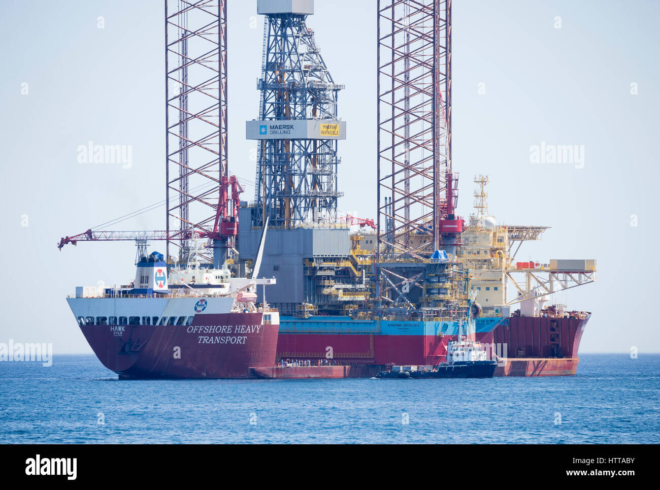 Ship designed for carrying heavy loads in the offshore industry ...