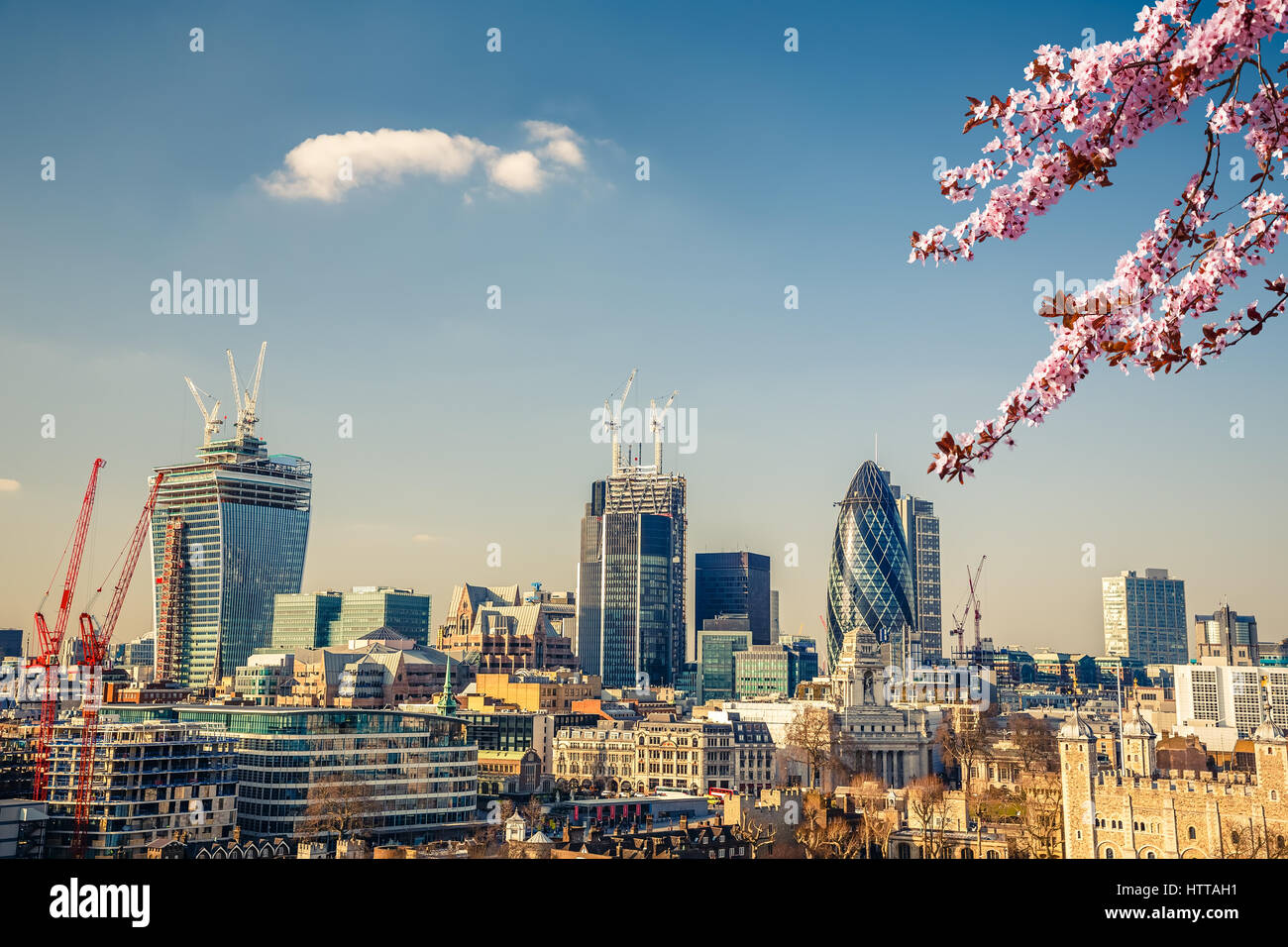 Cherry blossom uk view hi-res stock photography and images - Alamy