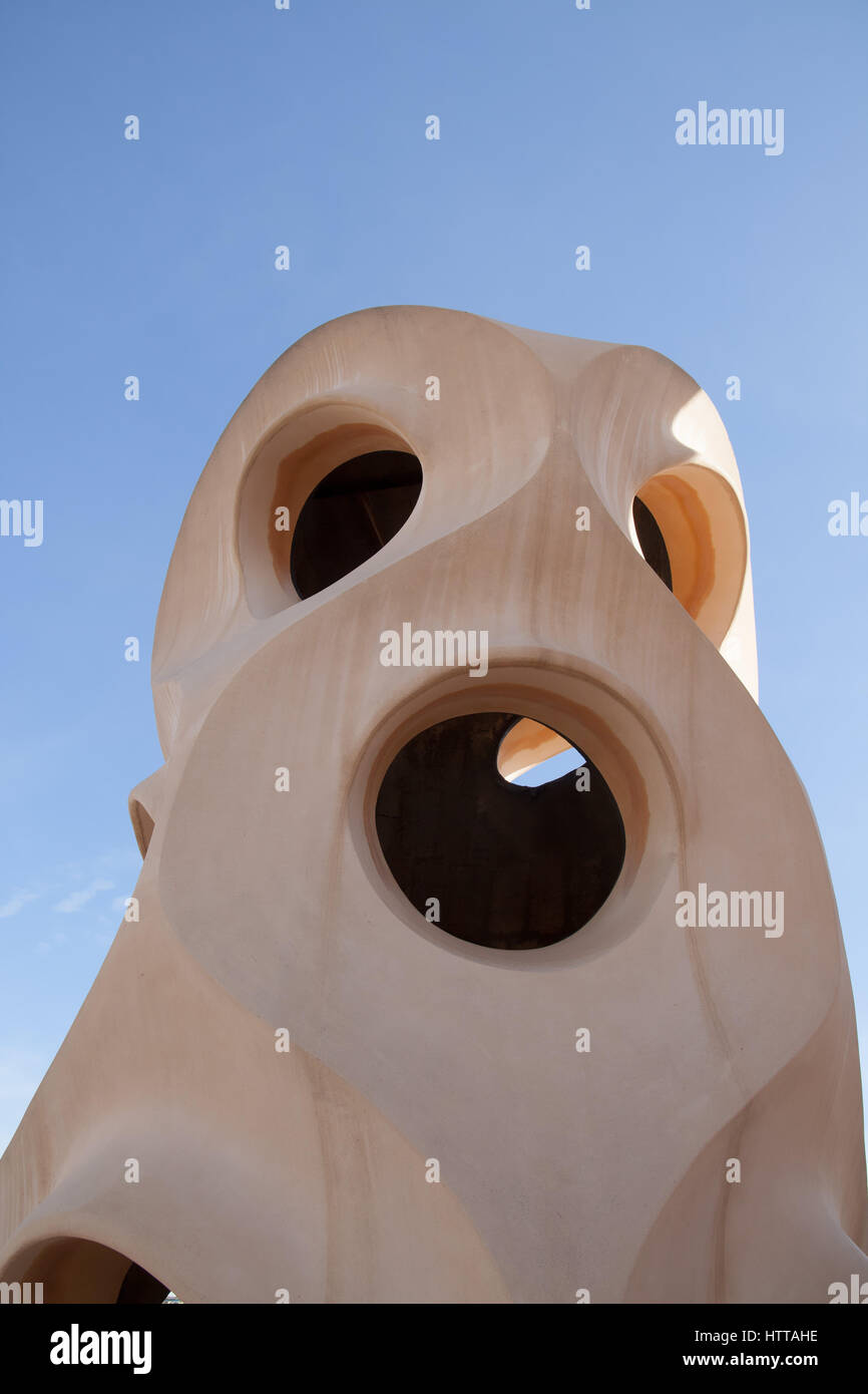 Casa Milà / La Pedrera, the last great residential work of Gaudí ...