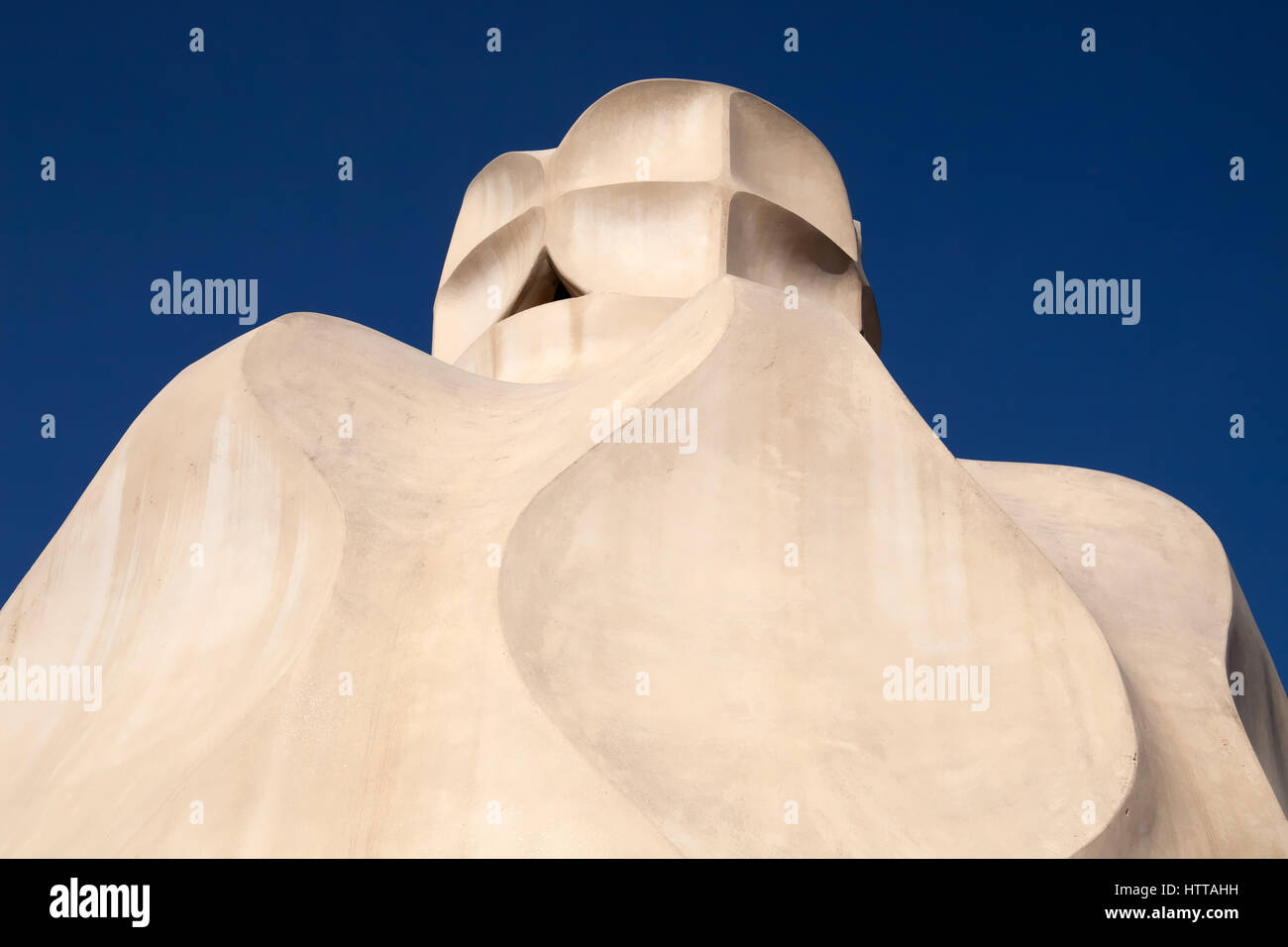 Casa Milà / La Pedrera, the last great residential work of Gaudí ...