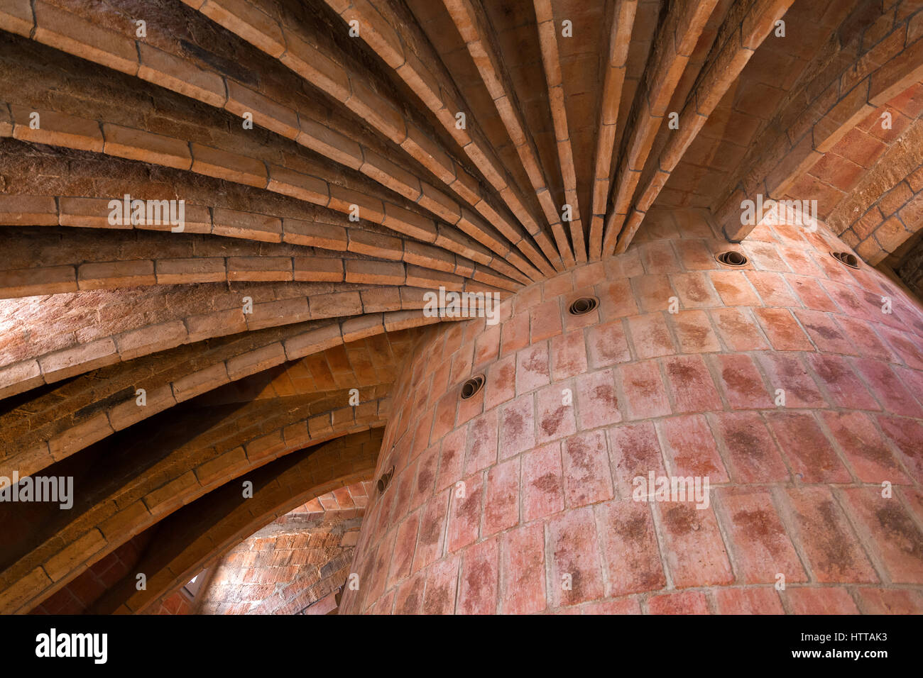 Casa Milà / La Pedrera, the last great residential work of Gaudí ...