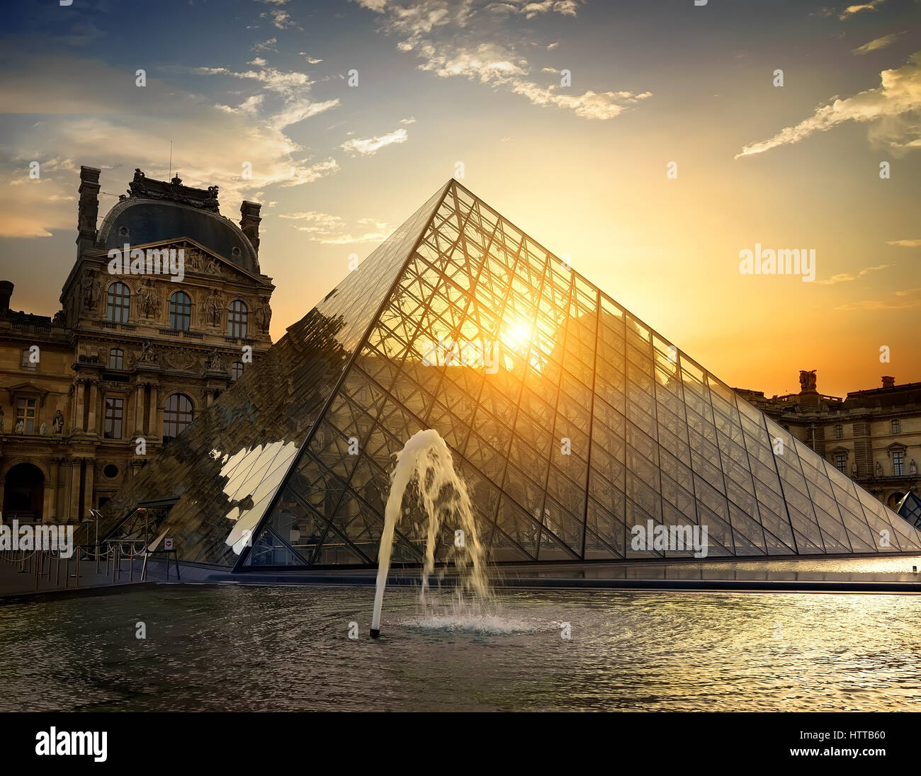Sunrise at louvre hi-res stock photography and images - Alamy