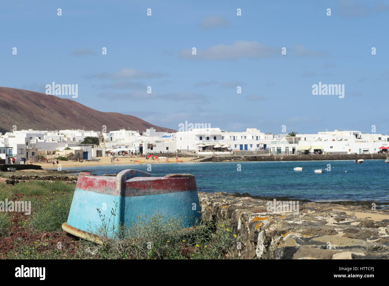 Upturned boat, Caleta del Sebo, La Graciosa Stock Photo - Alamy