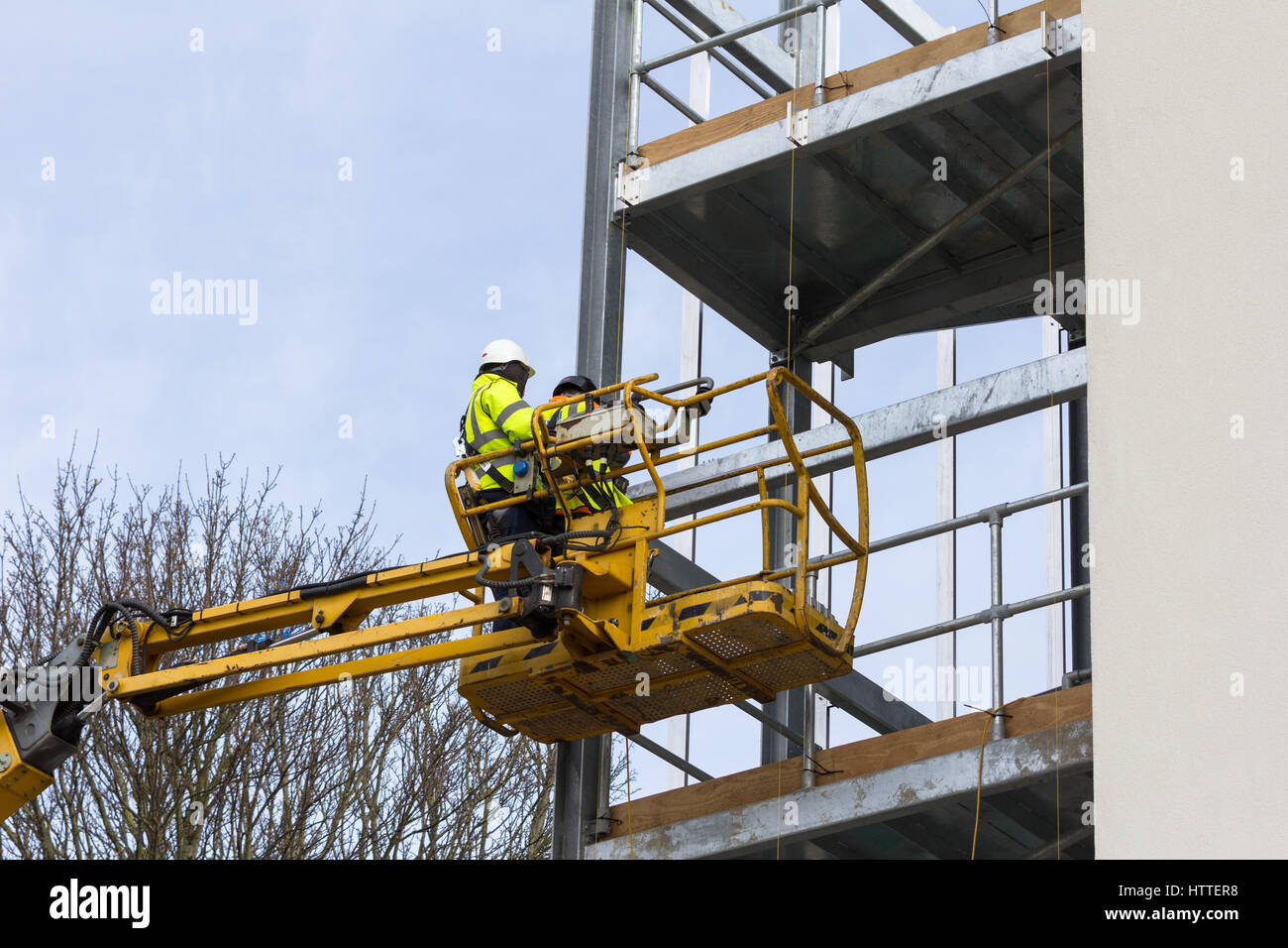 Construction workers uk hi-res stock photography and images - Alamy