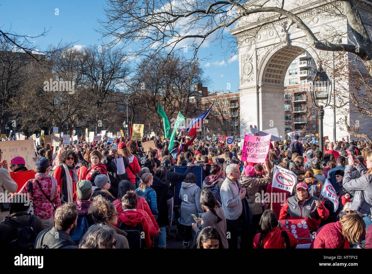 Feminist march hi-res stock photography and images - Alamy