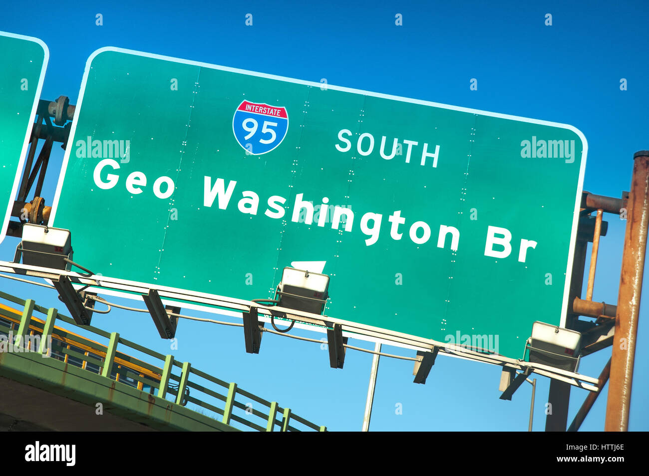 Directional sign on Interstate 95 southbound towards George Washington ...