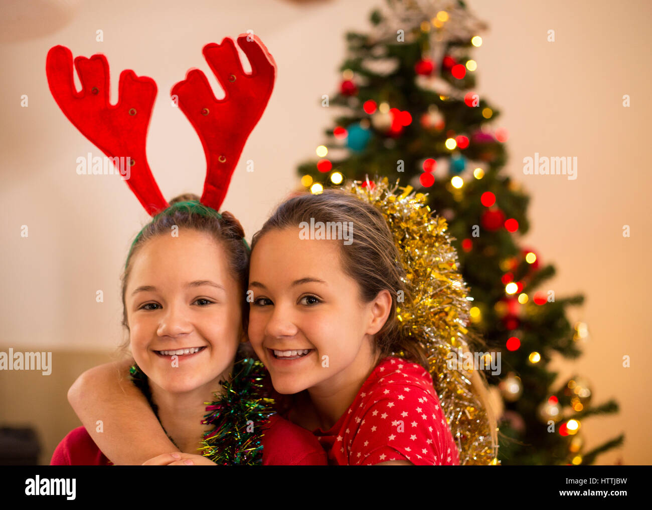 Portrait of two sisters hi-res stock photography and images - Alamy