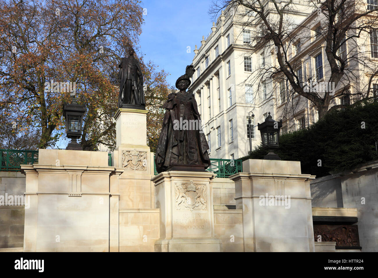 Statues of Elizabeth The Queen Mother and King George VI, Carlton ...