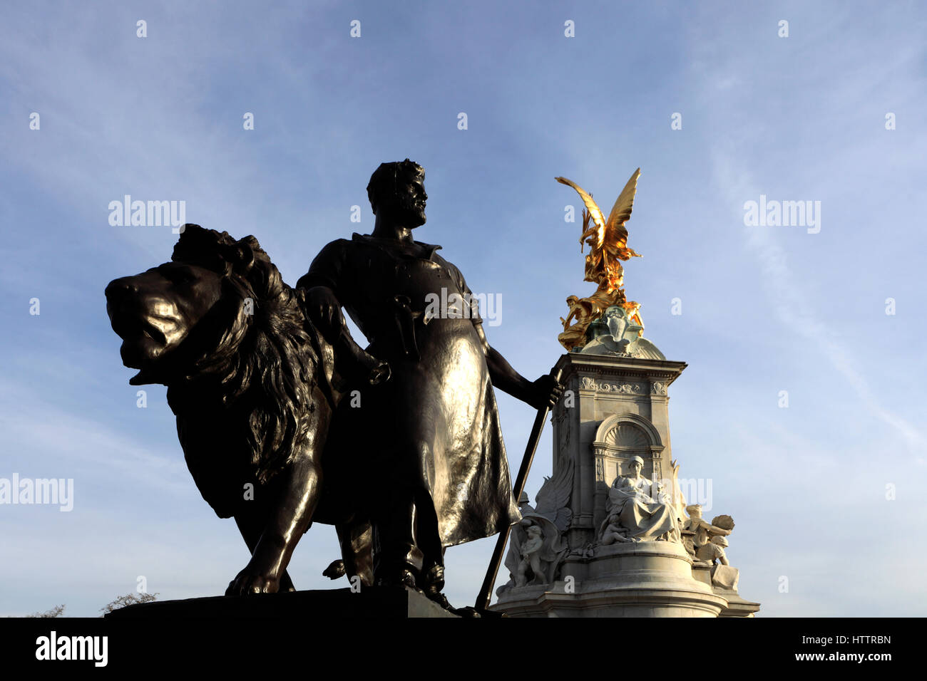 The Queen Victoria Memorial outside Buckingham Palace, St James, London, England, UK Stock Photo ...