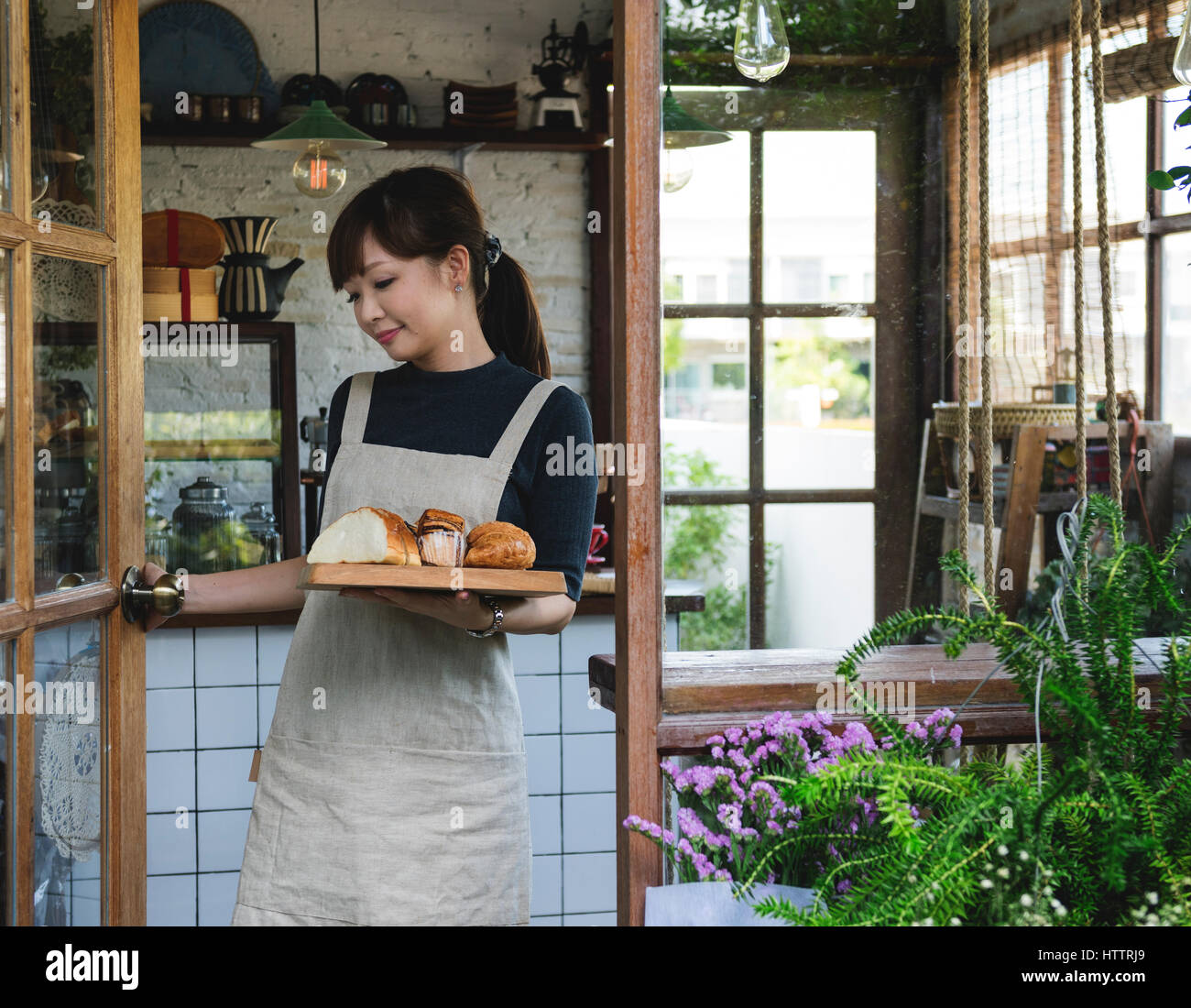 Lady entrepreneur hi-res stock photography and images - Alamy