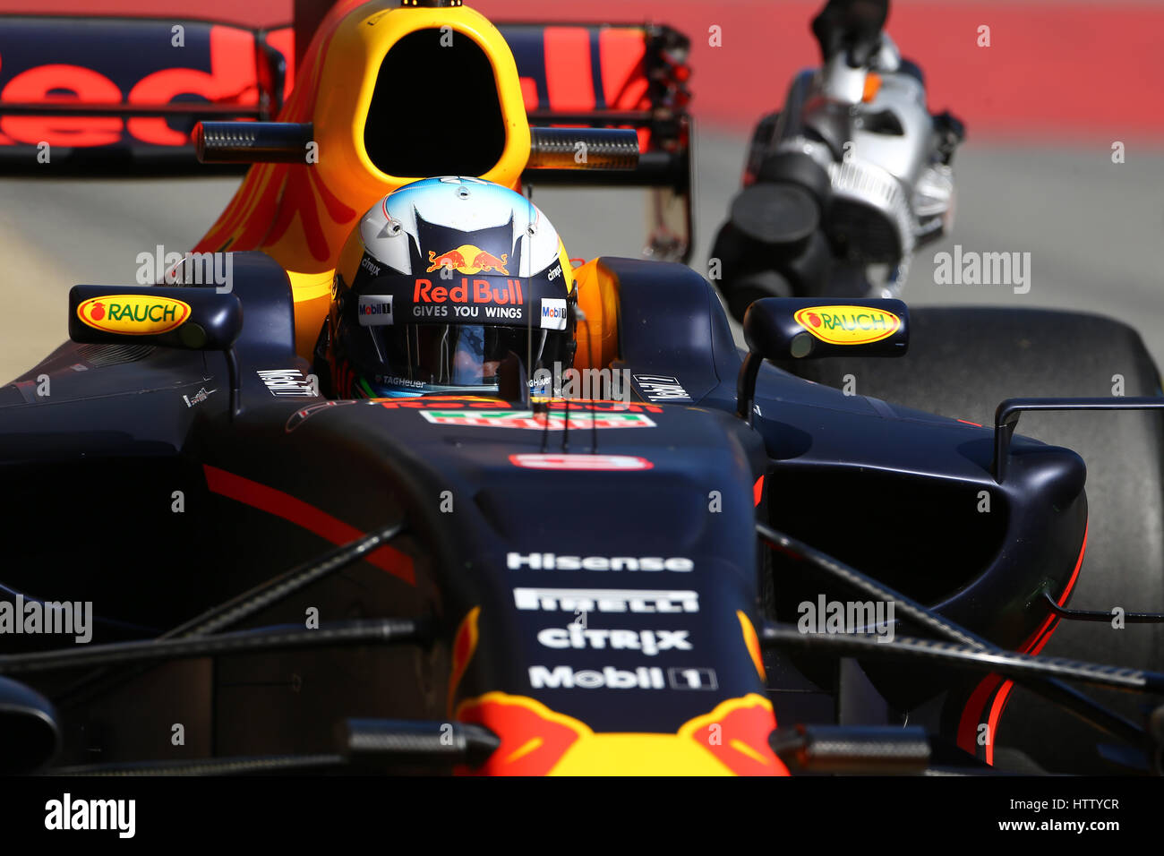 Daniel Ricciardo (AUS) driving his Reb Bull Racing RB13 during 2017 F1 ...