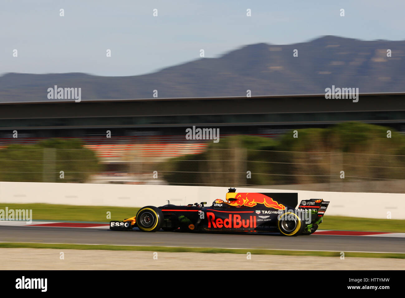Red bull racing rb13 hi-res stock photography and images - Alamy