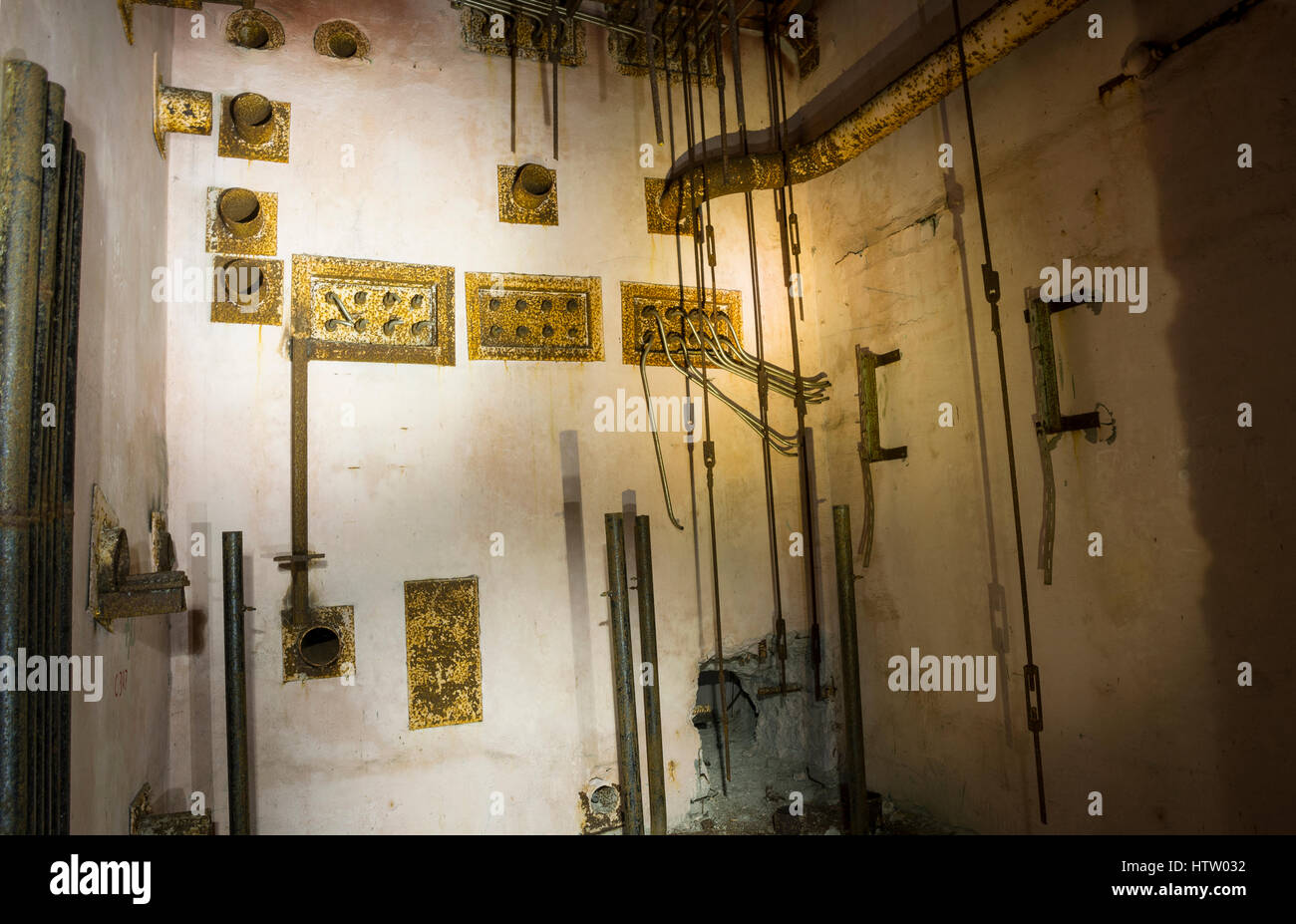 Radioactive breakdown hi-res stock photography and images - Alamy