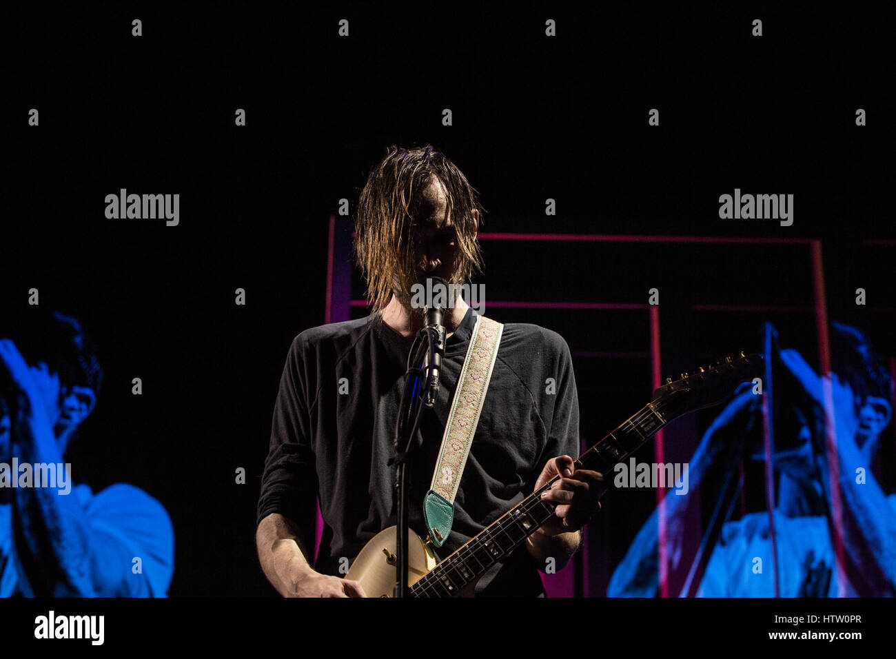 Red Hot Chili Peppers Perform On The Getaway World Tour At The Air Canada Centre In Toronto