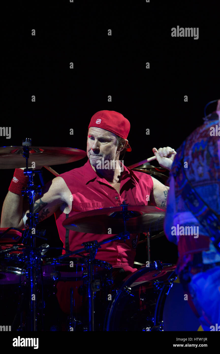 Red Hot Chili Peppers Perform On The Getaway World Tour At The Air