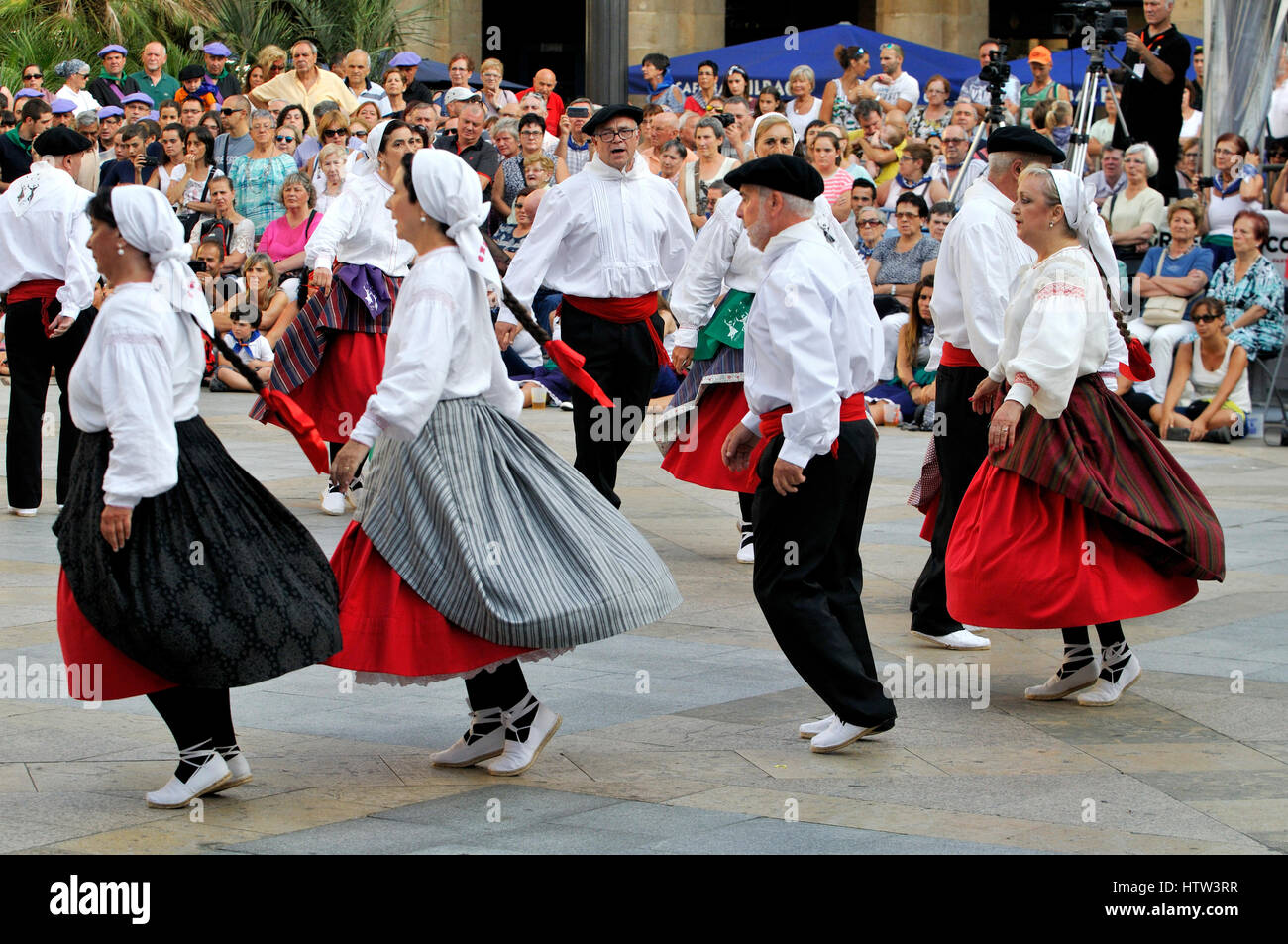 Bilbao aste nagusia festival hi-res stock photography and images - Alamy