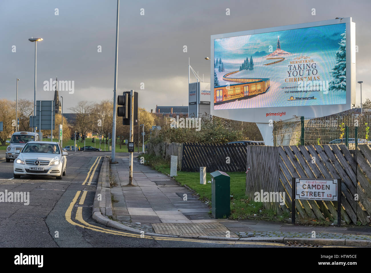 Electronic hoarding hi-res stock photography and images - Alamy