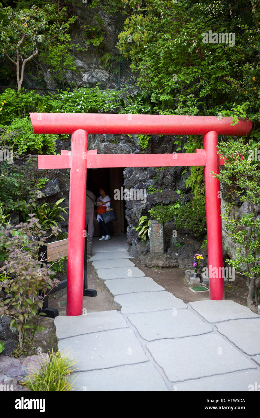 Kamakura Cave Temple High Resolution Stock Photography and Images - Alamy