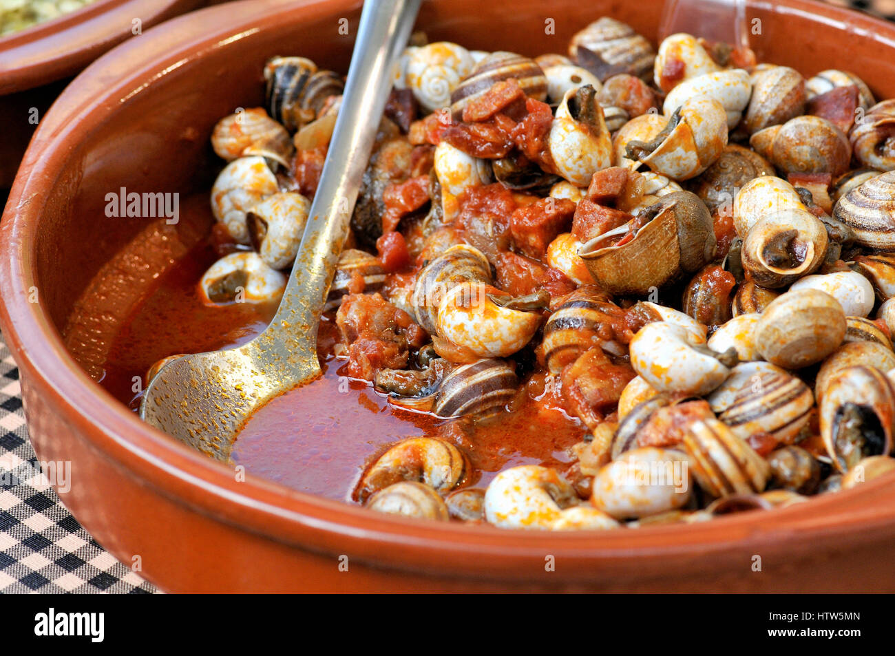 Cooked snails hi-res stock photography and images - Alamy