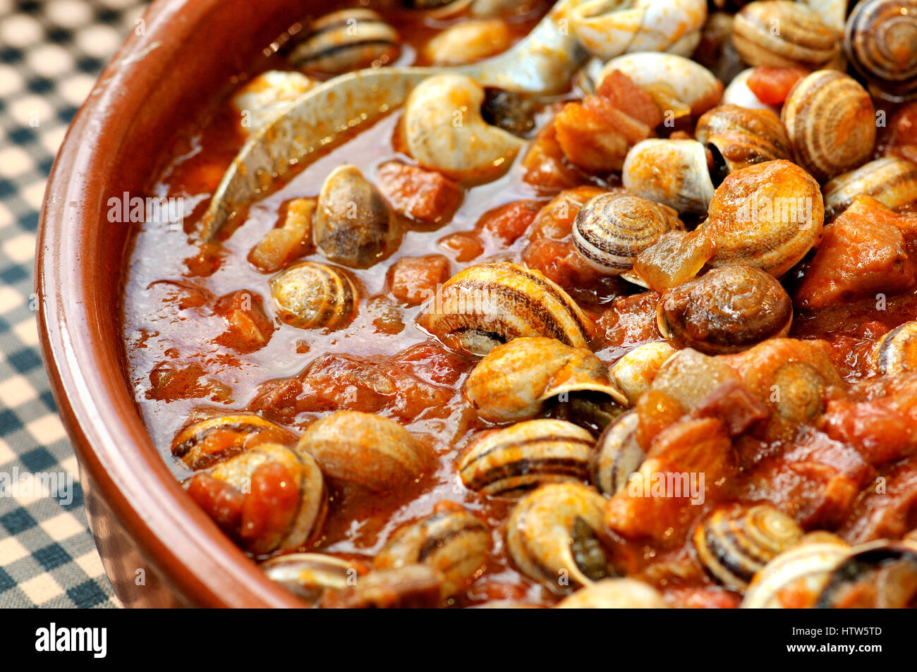 Cooked snails hi-res stock photography and images - Alamy