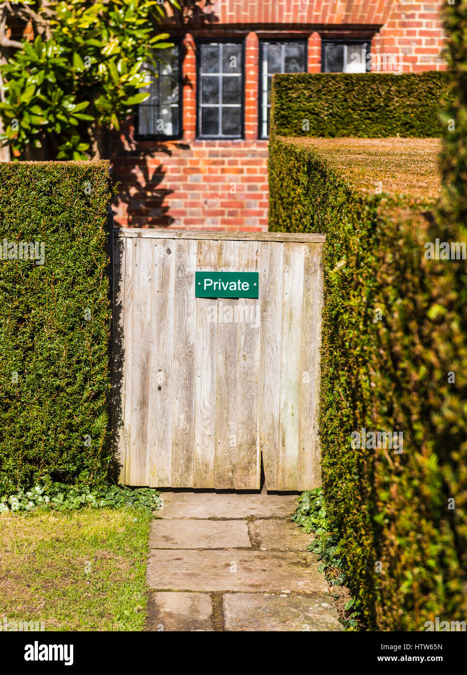 Keep out of the sun sign hi-res stock photography and images - Alamy