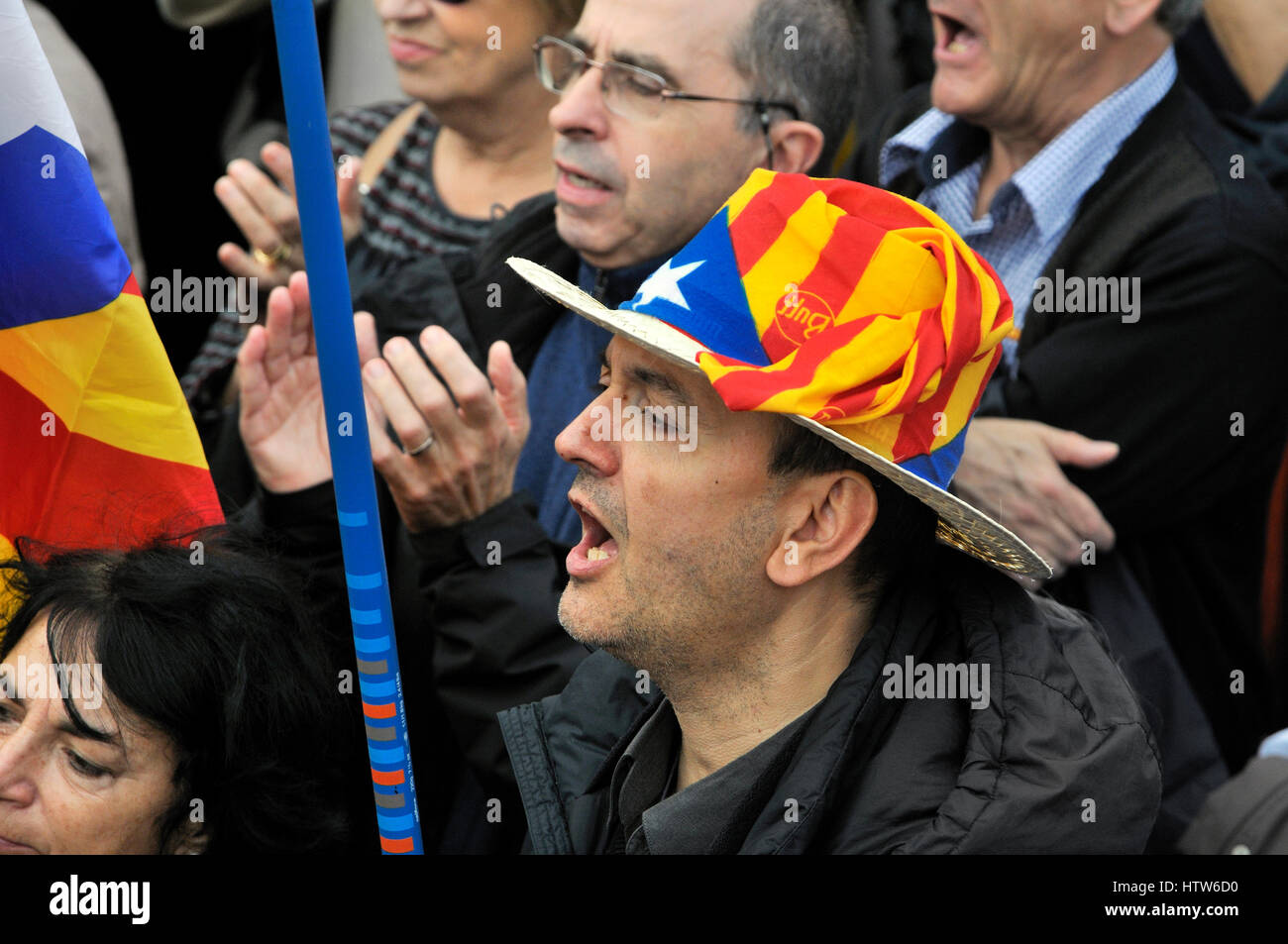 Manifestation pro Independence of Catalonia Stock Photo - Alamy