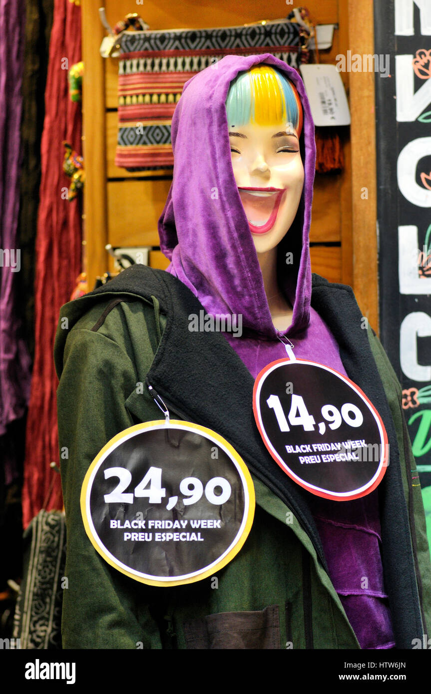 Clothes store. Barcelona Stock Photo - Alamy