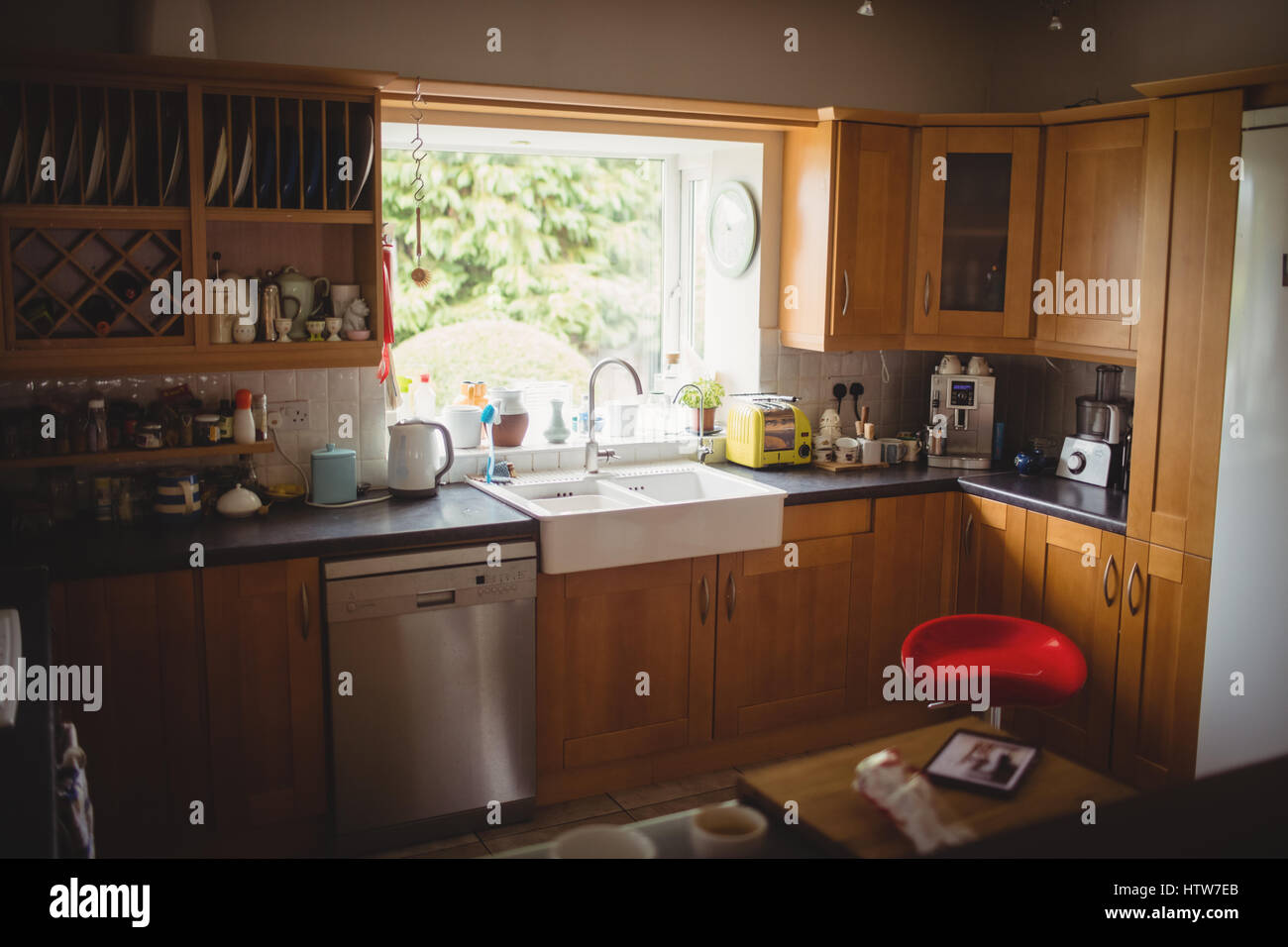 Kitchen sink view hi-res stock photography and images - Alamy