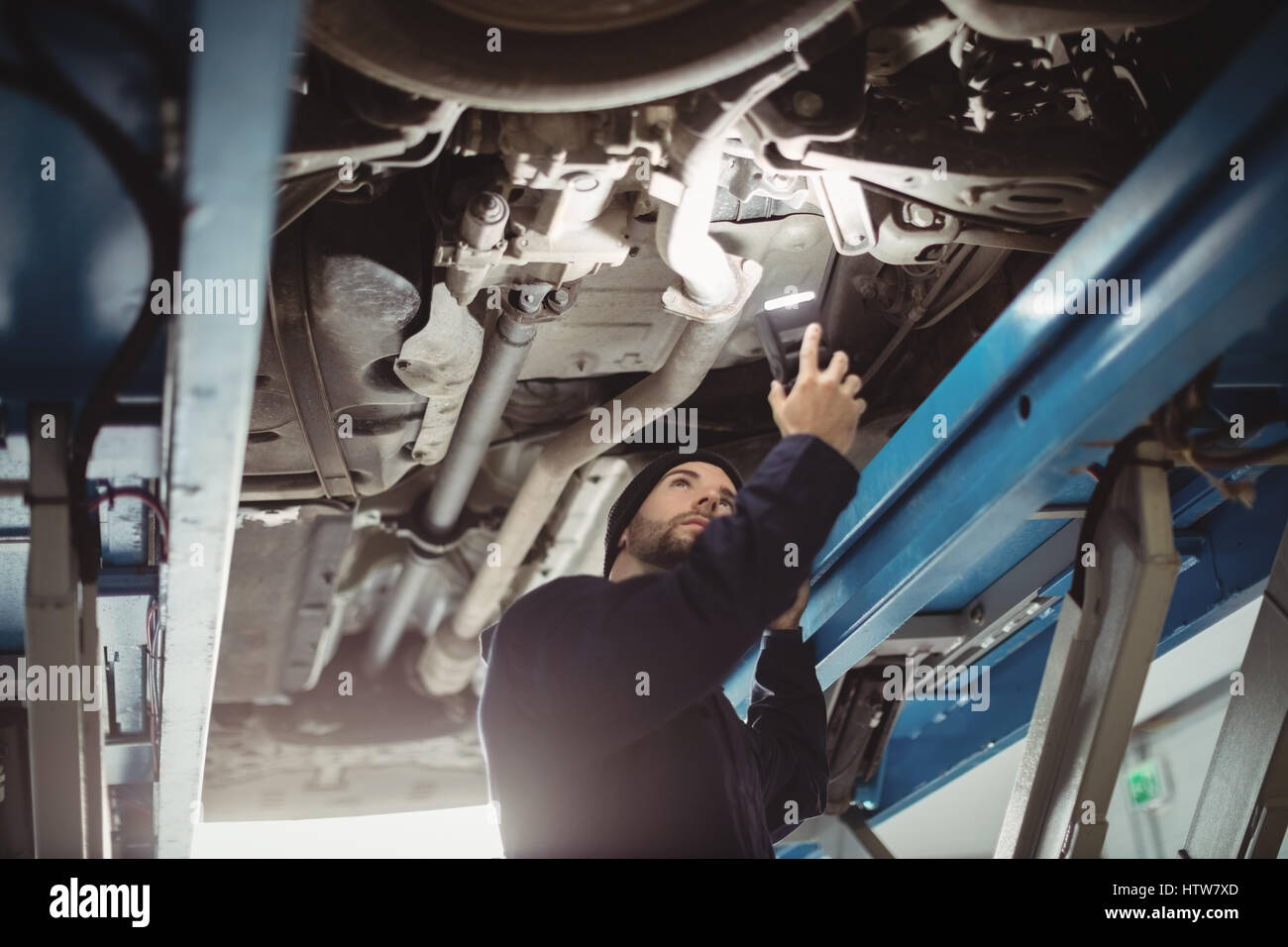 Car flashlight hi-res stock photography and images - Alamy