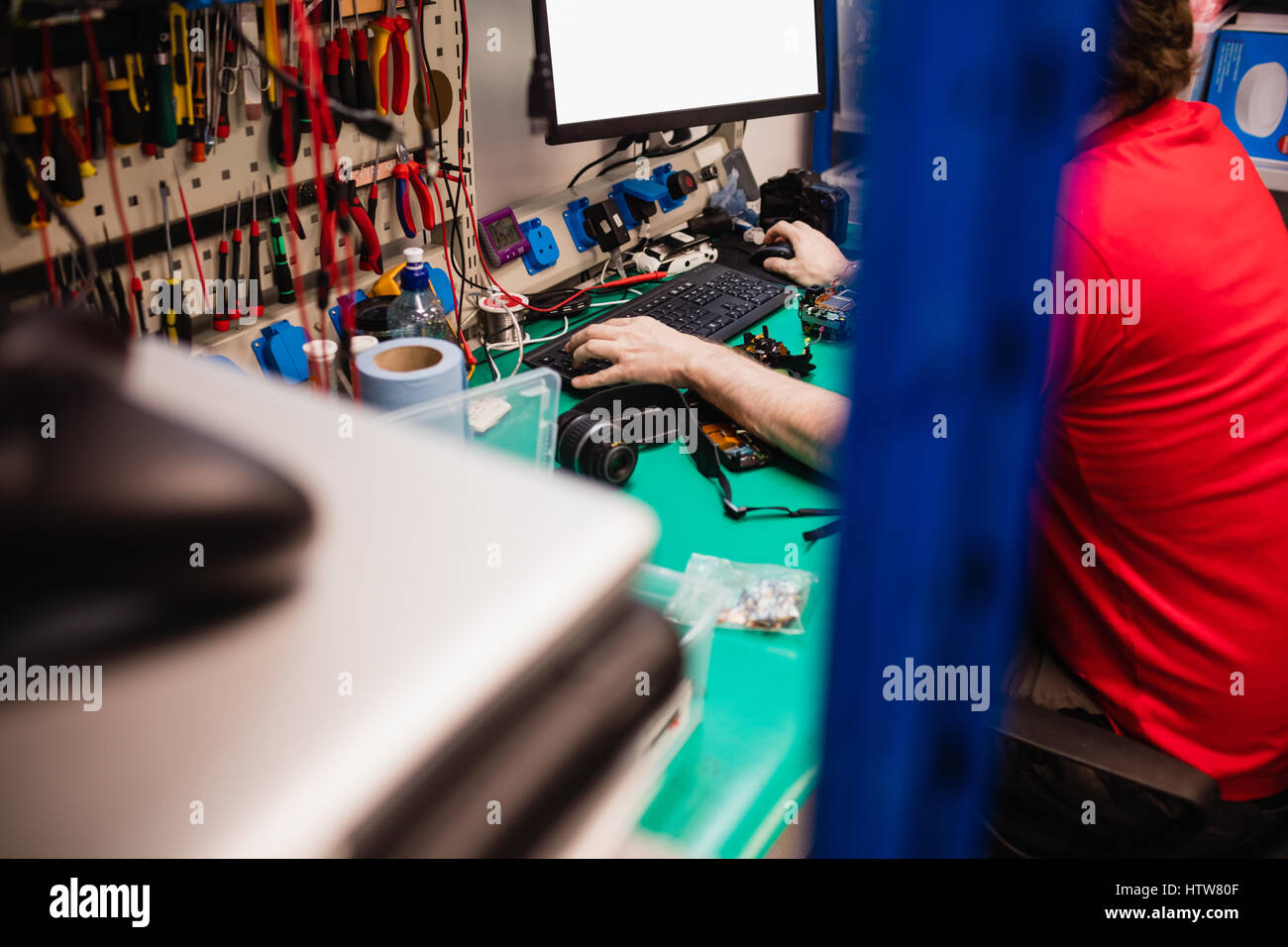 Working pc hi-res stock photography and images - Alamy